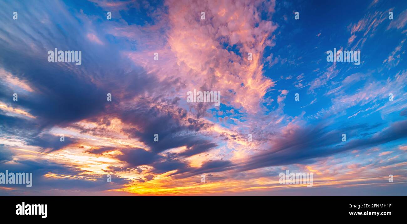 Sunset sky pattern Stock Photo - Alamy