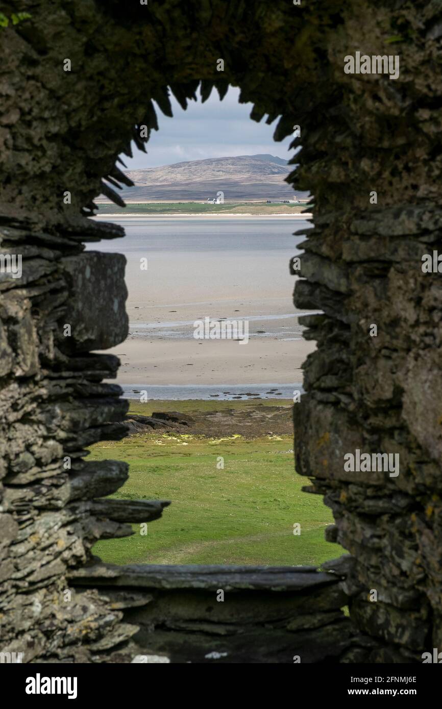 Old kilchoman parish church hi-res stock photography and images - Alamy