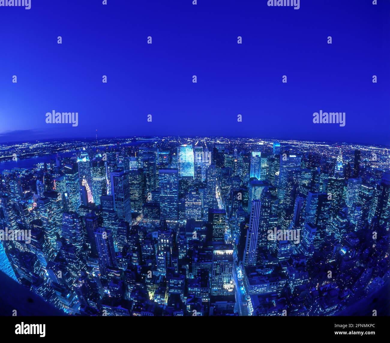 2004 HISTORICAL MIDTOWN SKYLINE MANHATTAN NEW YORK CITY USA Stock Photo ...