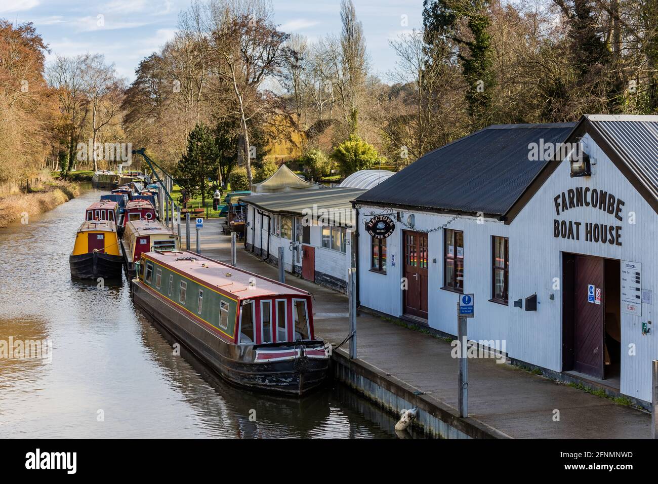 Godmaling High Street High Resolution Stock Photography and Images - Alamy