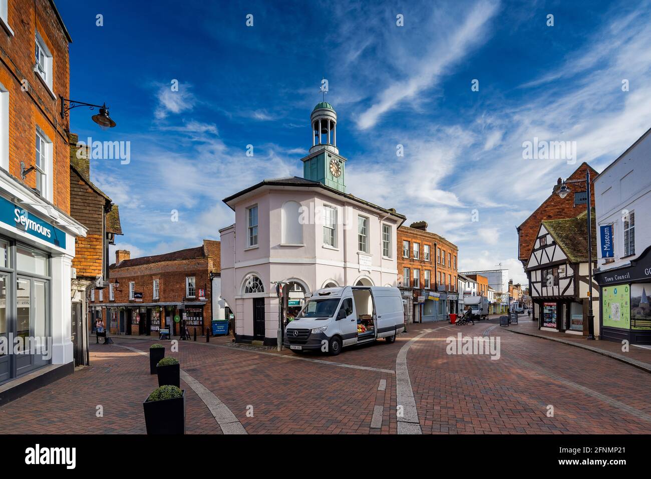 Godmaling High Street High Resolution Stock Photography and Images - Alamy