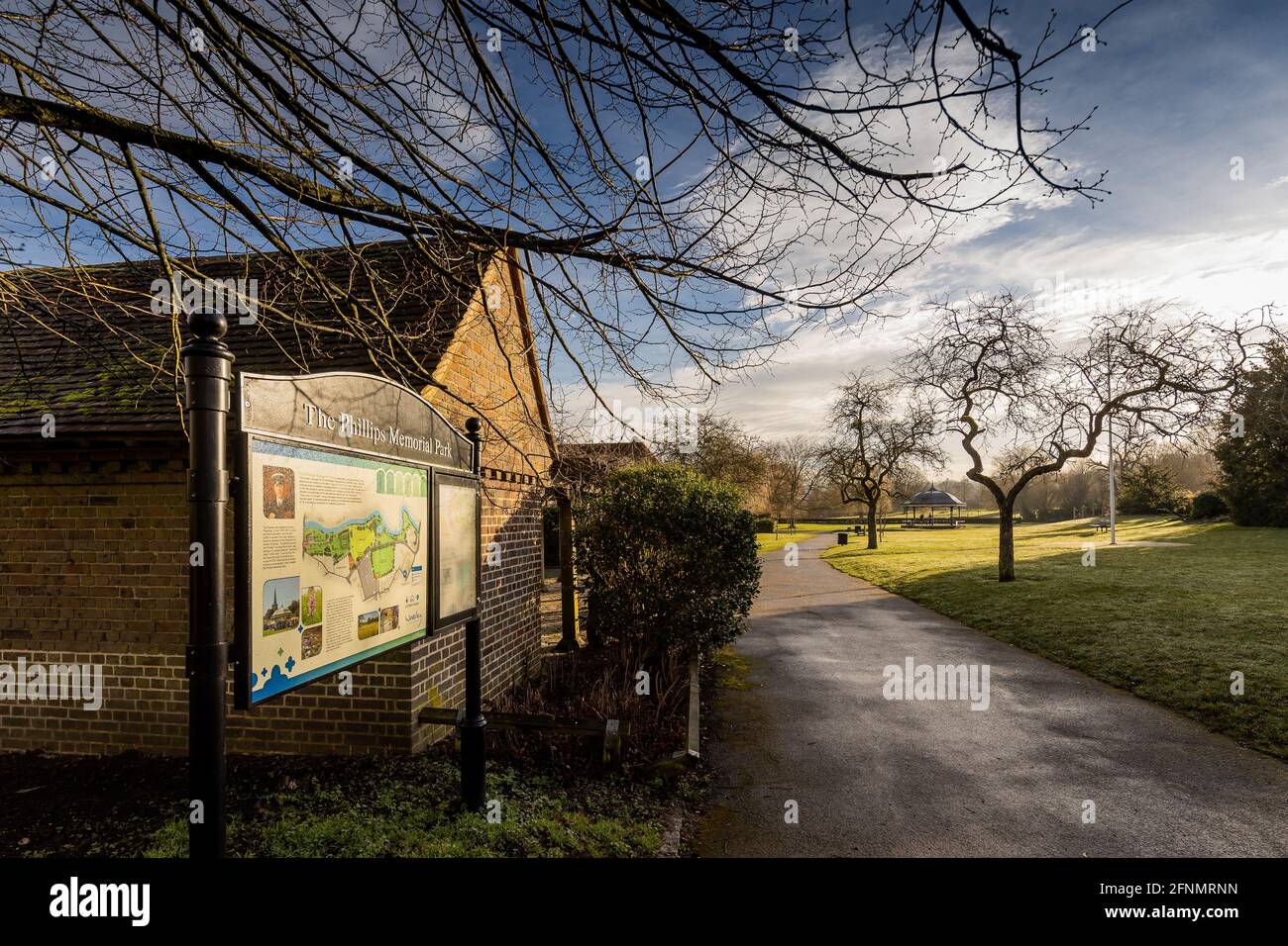 Godmaling High Street High Resolution Stock Photography and Images - Alamy