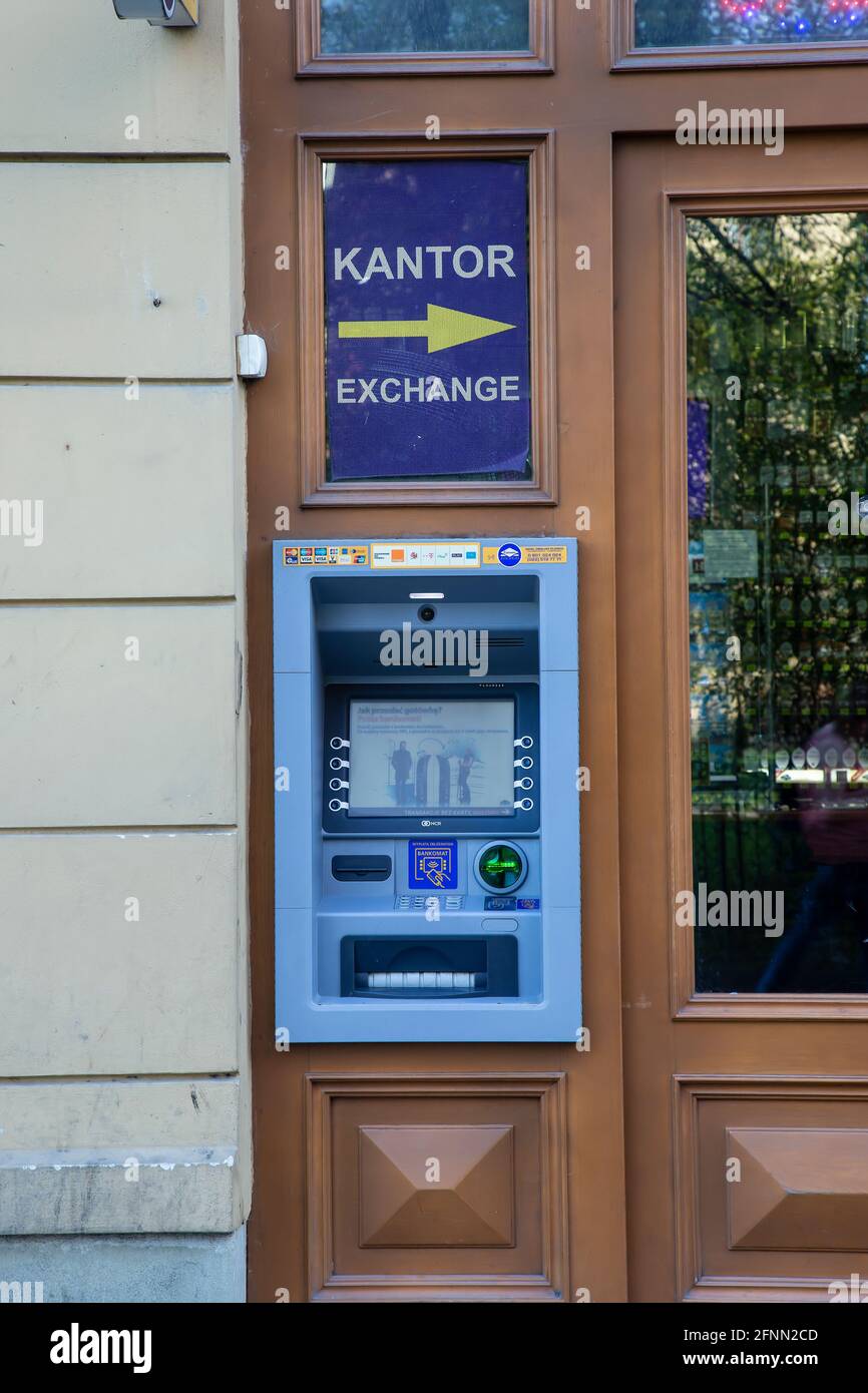 Computerised electronic cash machine hi-res stock photography and ...