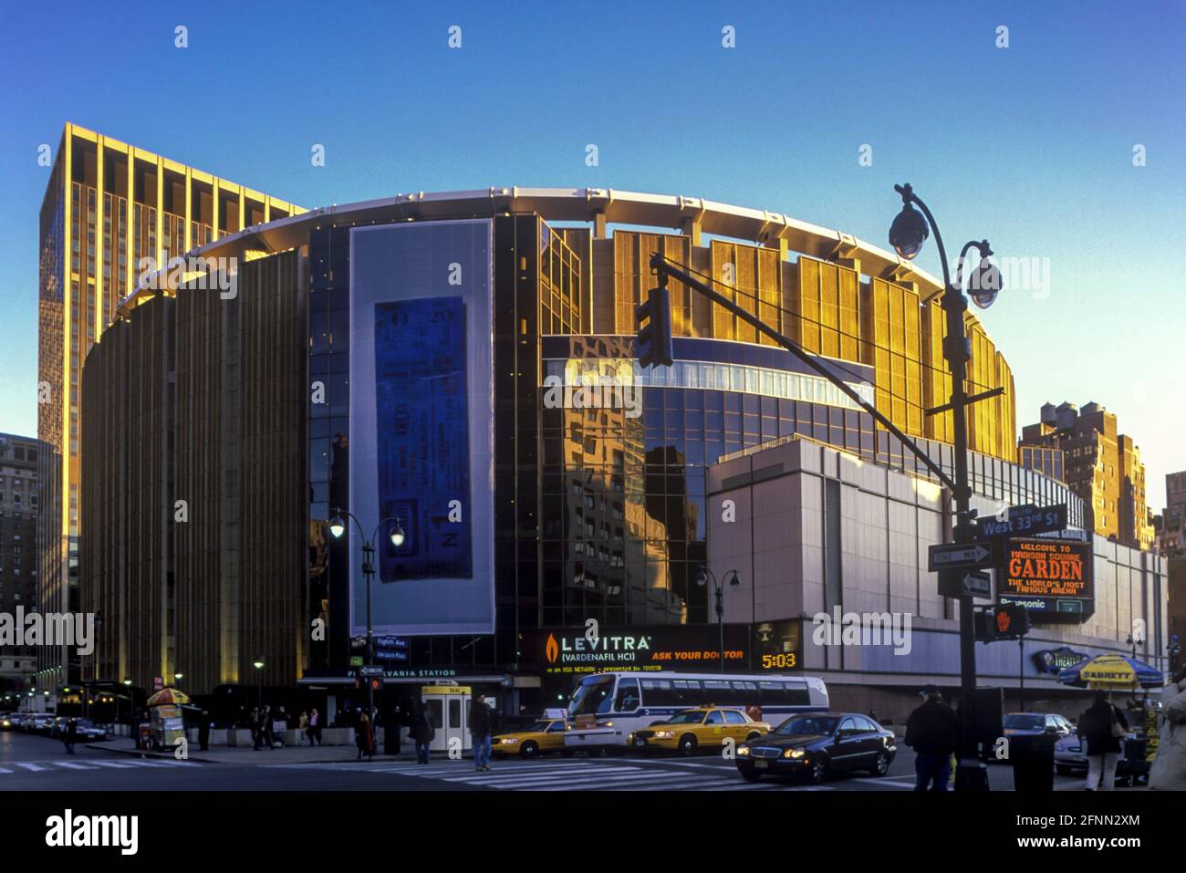 2005 HISTORICAL MADISON SQUARE GARDEN (©CHARLES LUCKMAN 1968) EIGHTH ...