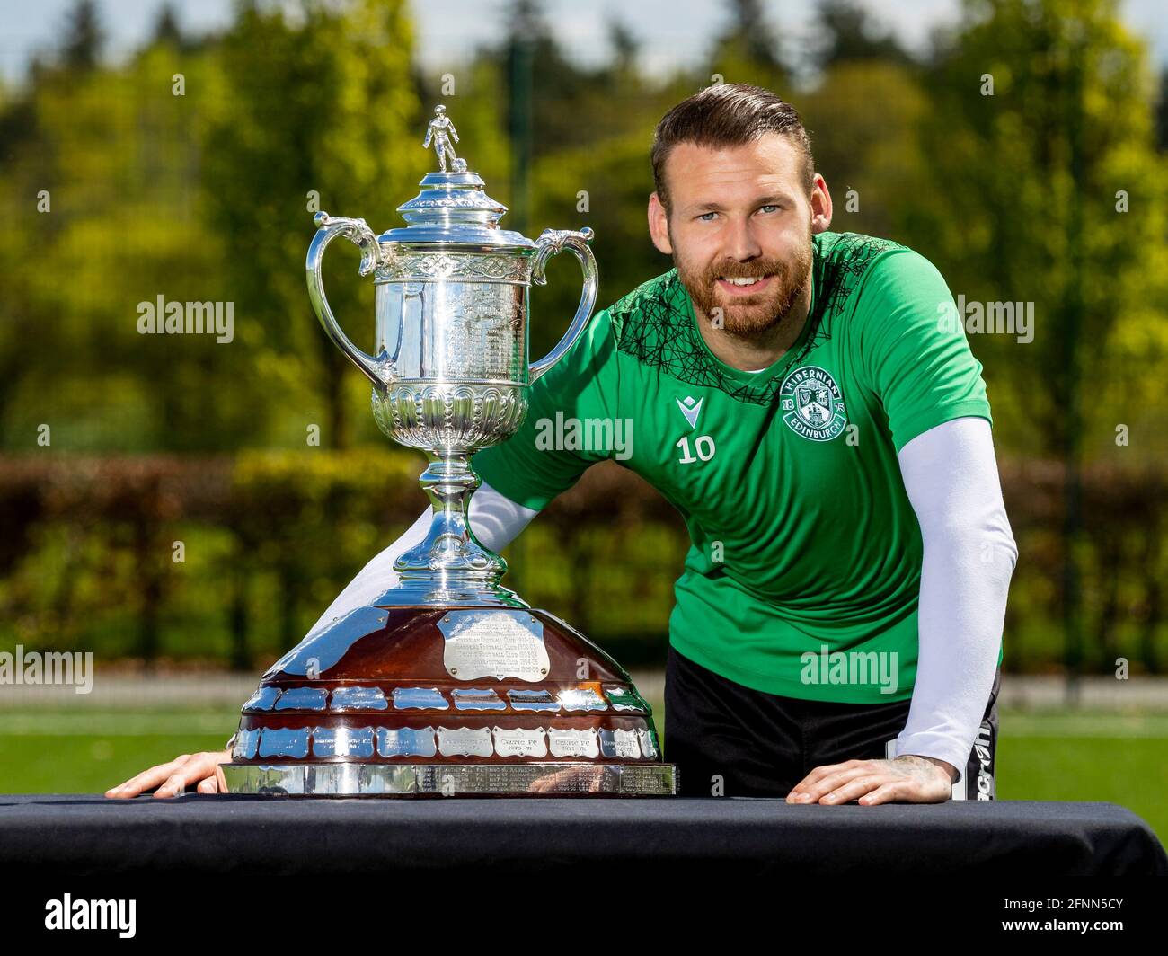 Scotland pre match training hi-res stock photography and images - Alamy