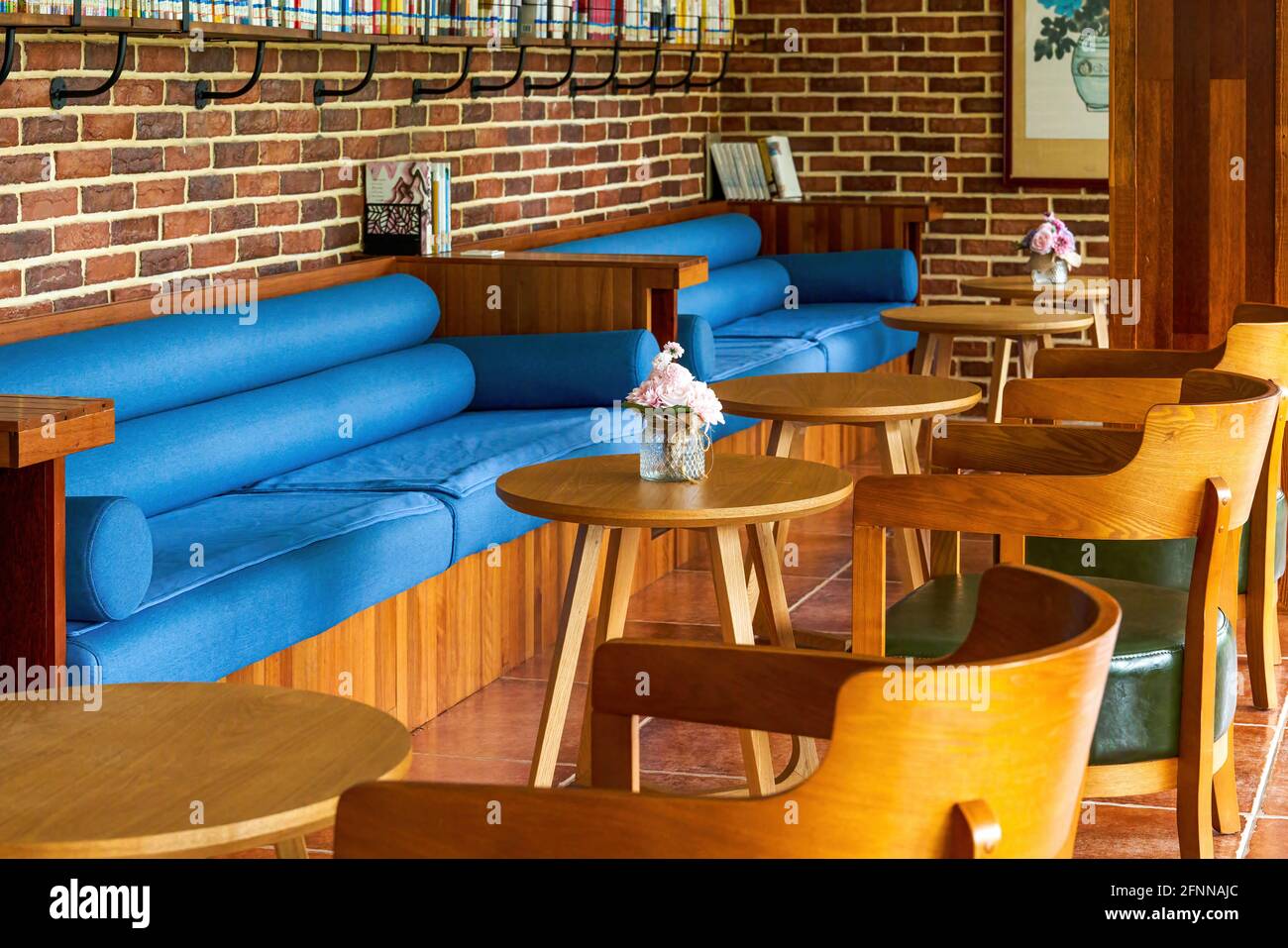 European style restaurant cafe table and chair layout Stock Photo - Alamy