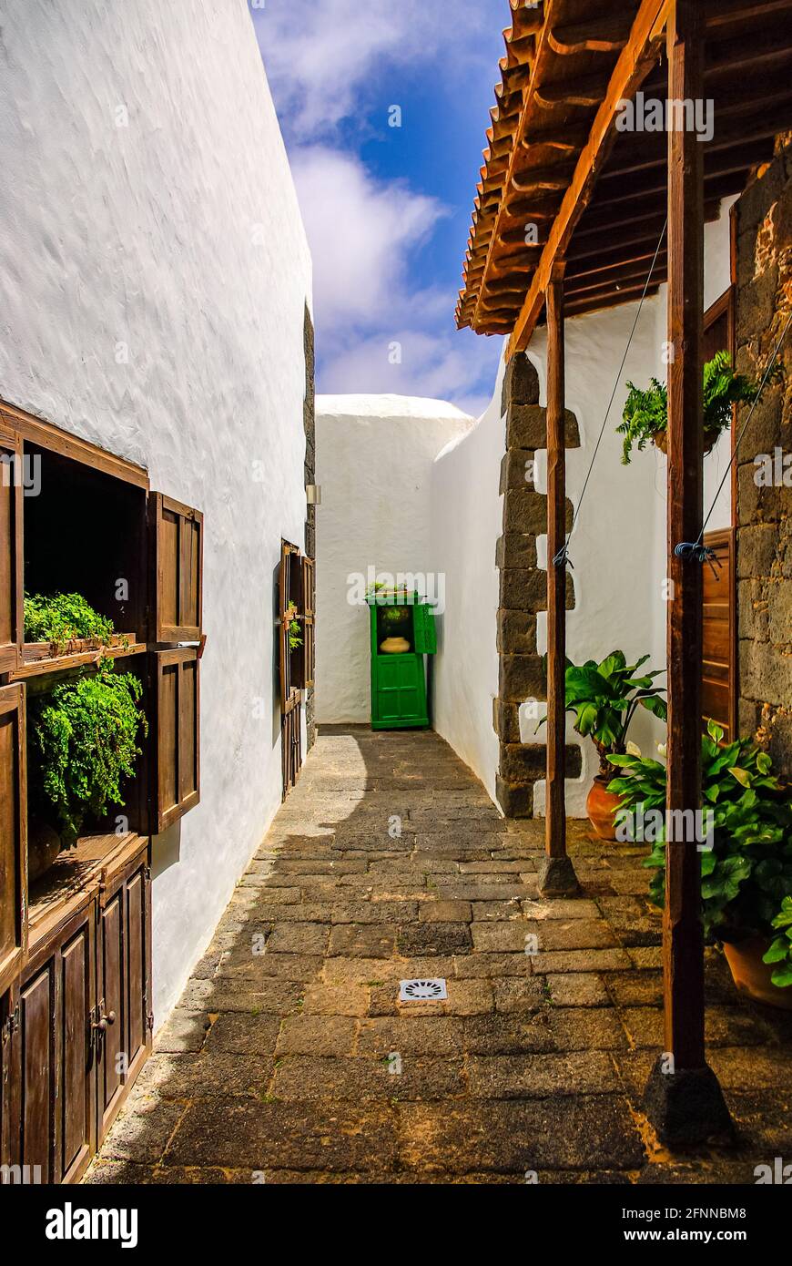 Timple hi-res stock photography and images - Alamy