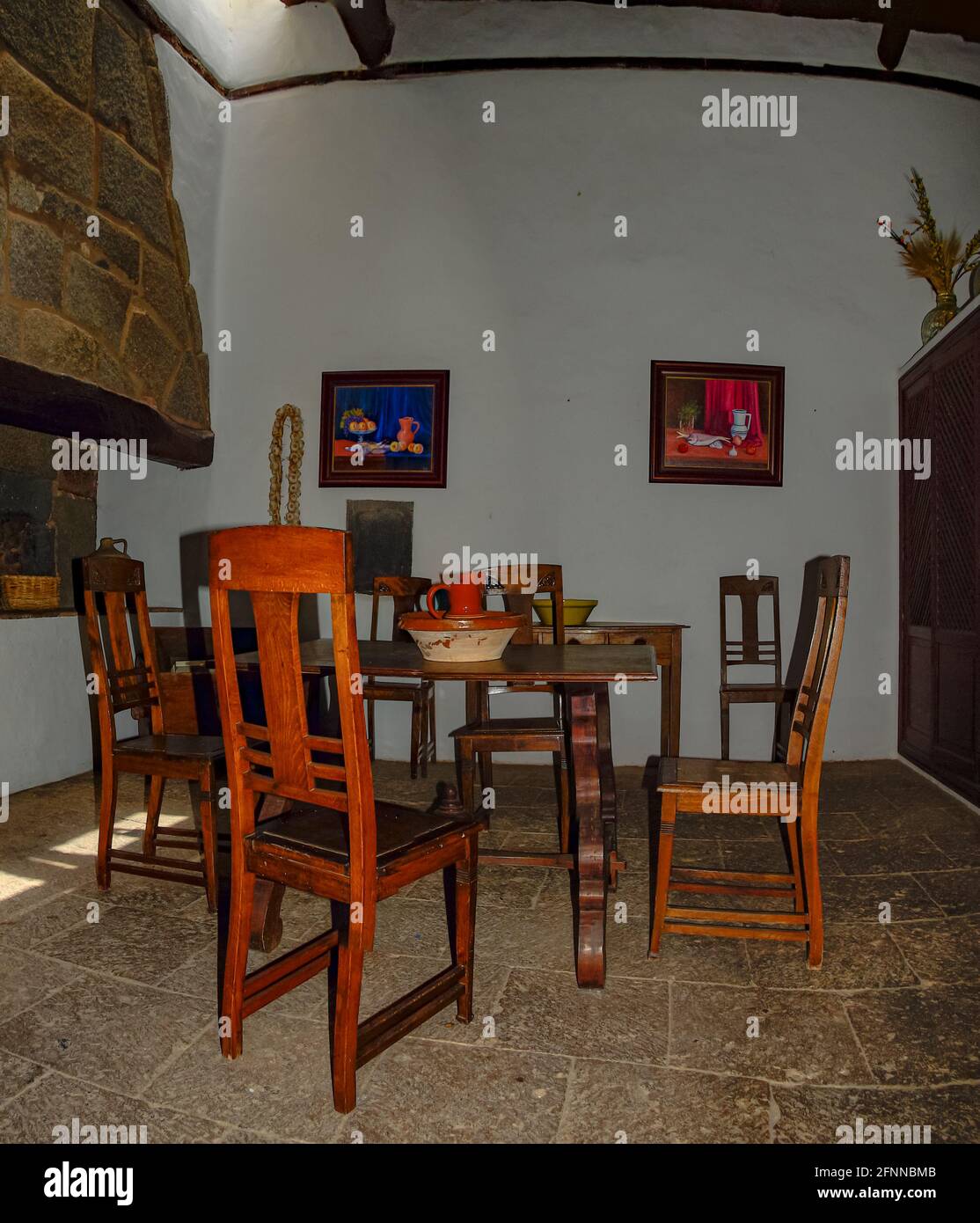 Timple hi-res stock photography and images - Alamy