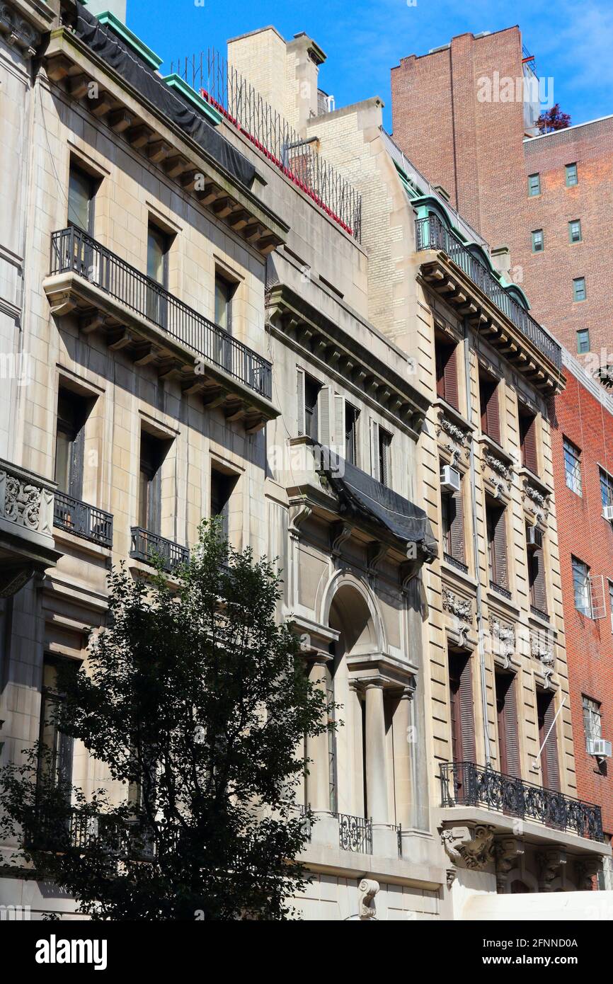 New York East 67th Street - typical view of Upper East Side Stock Photo ...