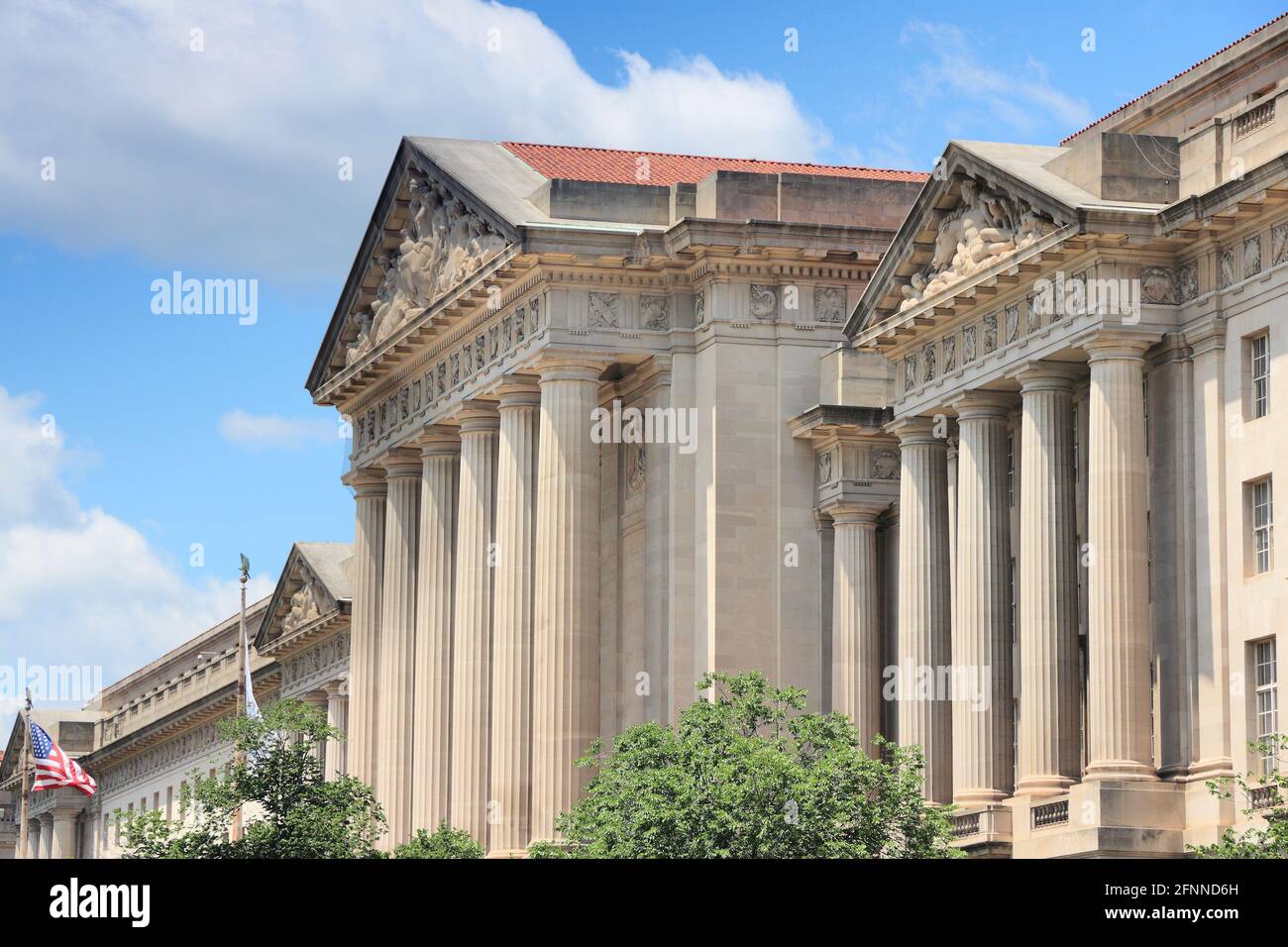 Federal triangle hi-res stock photography and images - Alamy