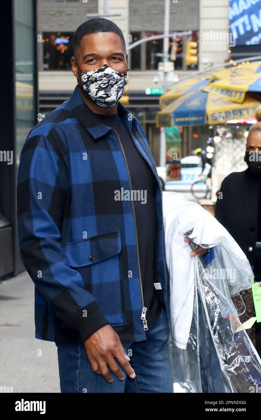 New York - NY - 20210413 Robin RobertsMichael Strahan and George ...