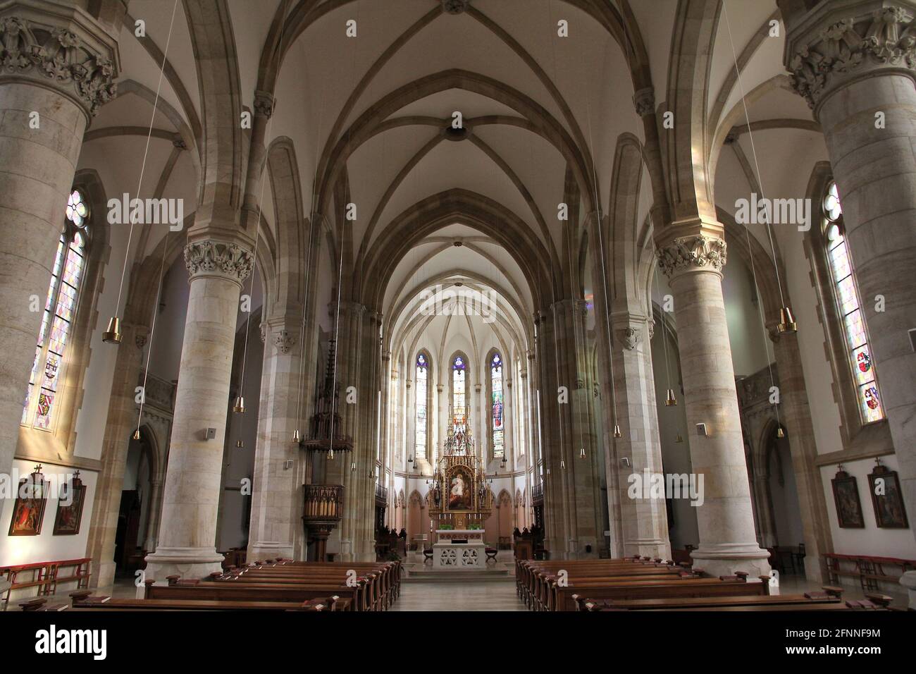 VIENNA, AUSTRIA - SEPTEMBER 7, 2011: Interior view of St. Elisabeth ...