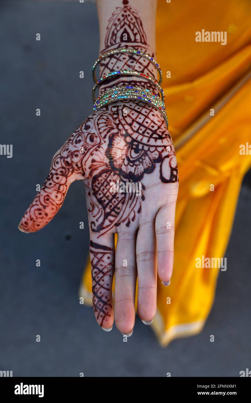 Multiracial mariage in Paris, France Stock Photo - Alamy