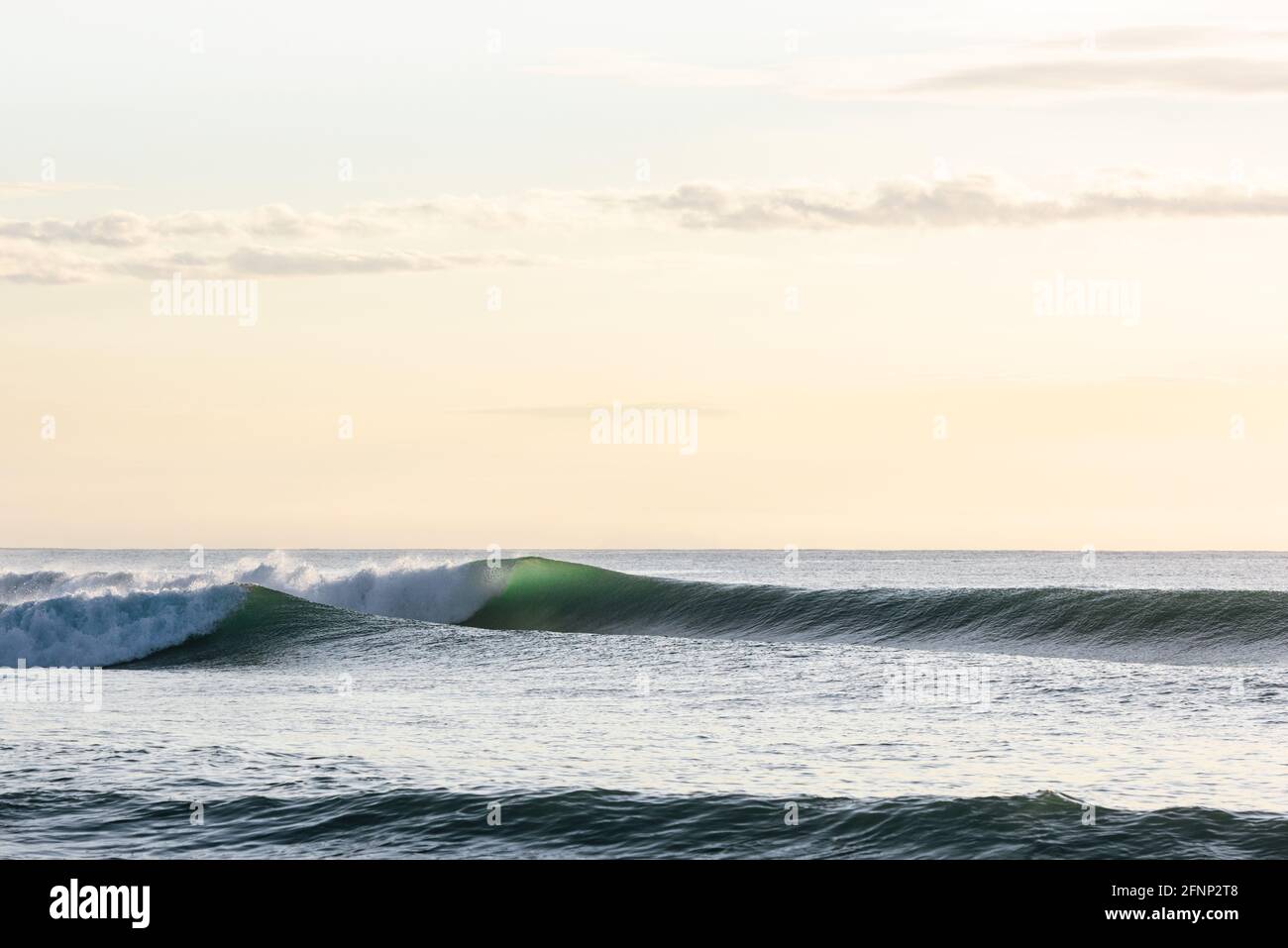 Left waves hi-res stock photography and images - Alamy