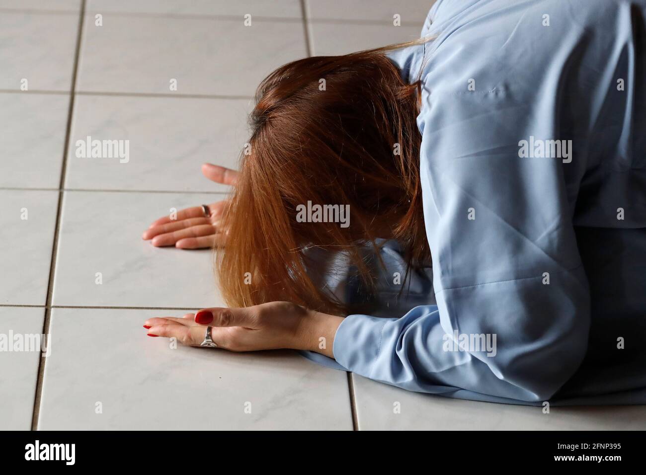 Temple prostration hi-res stock photography and images - Alamy
