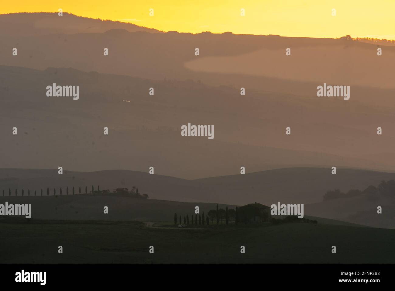The Tuscan countryside, an Italian landscape on an early autumn morning ...