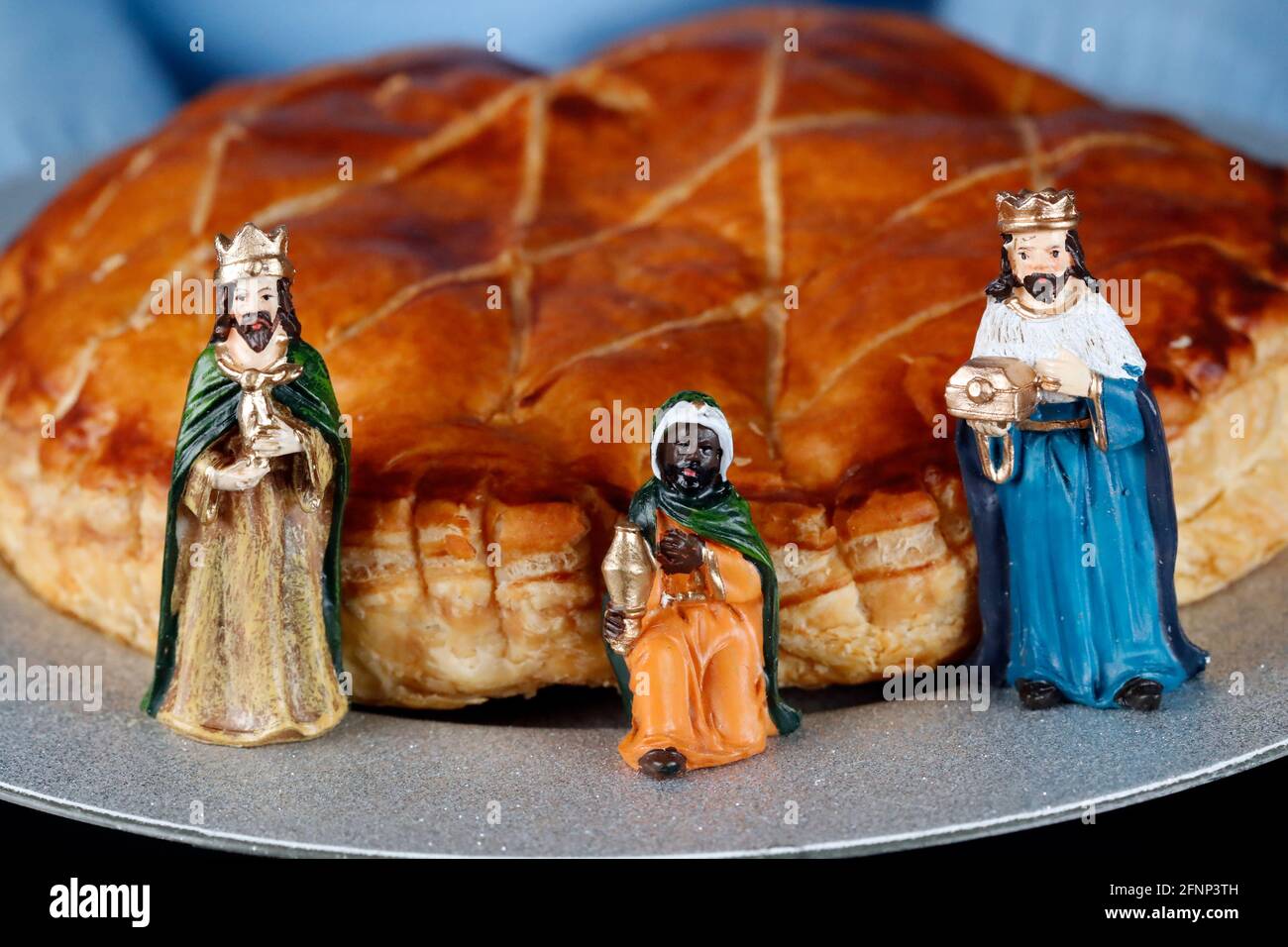 France epiphany cake hi-res stock photography and images - Alamy