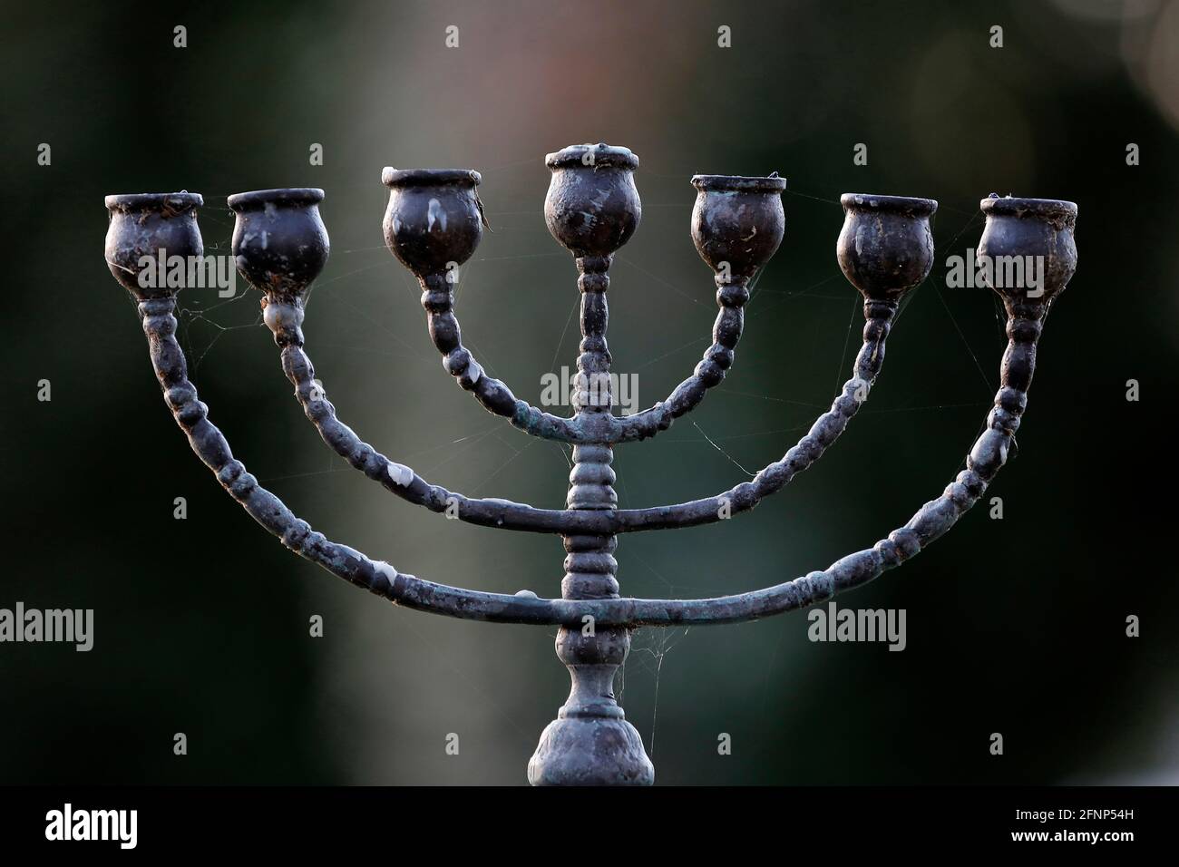 Menorah paris france hi-res stock photography and images - Alamy