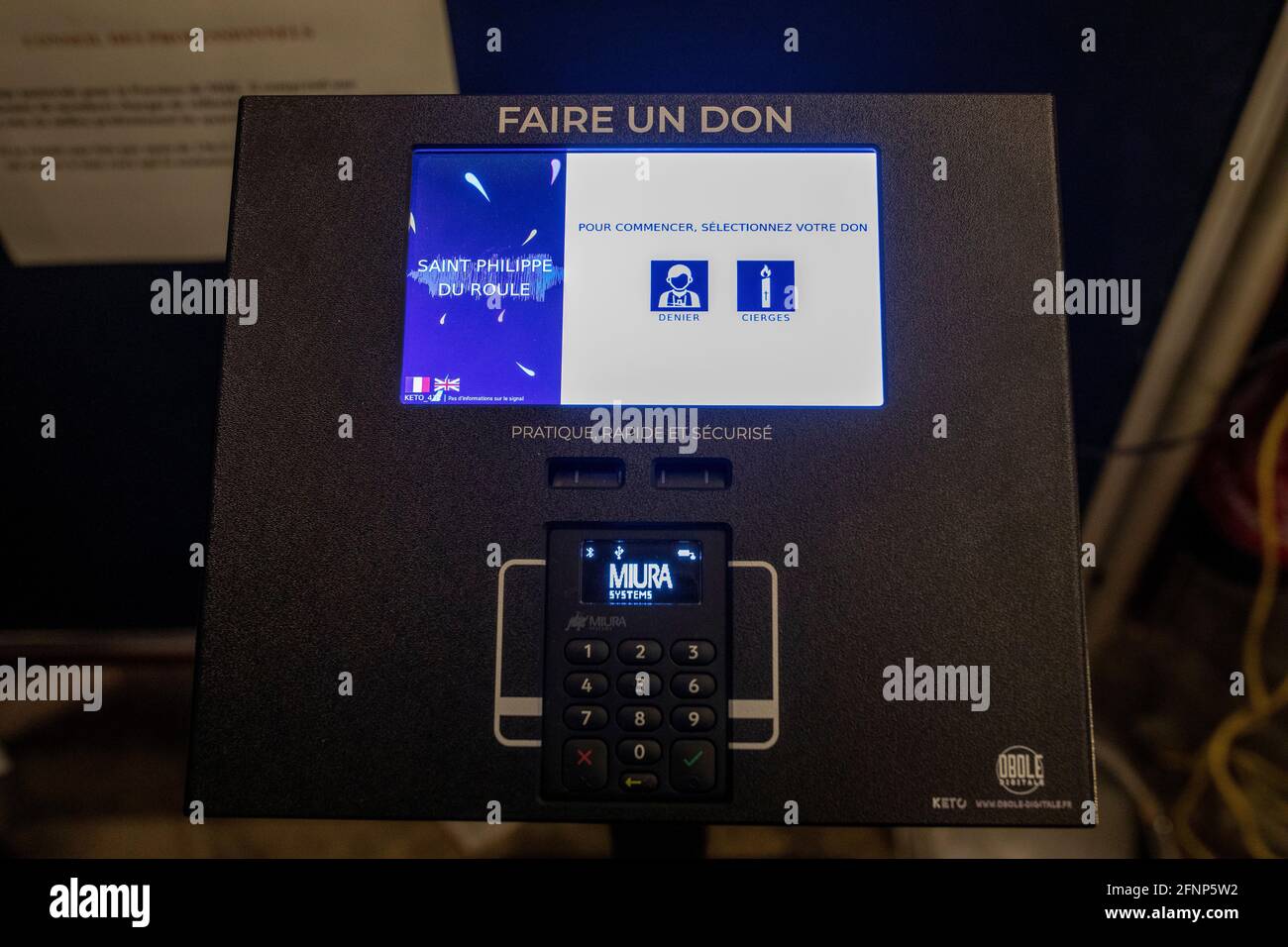 Denier machine hi-res stock photography and images - Alamy