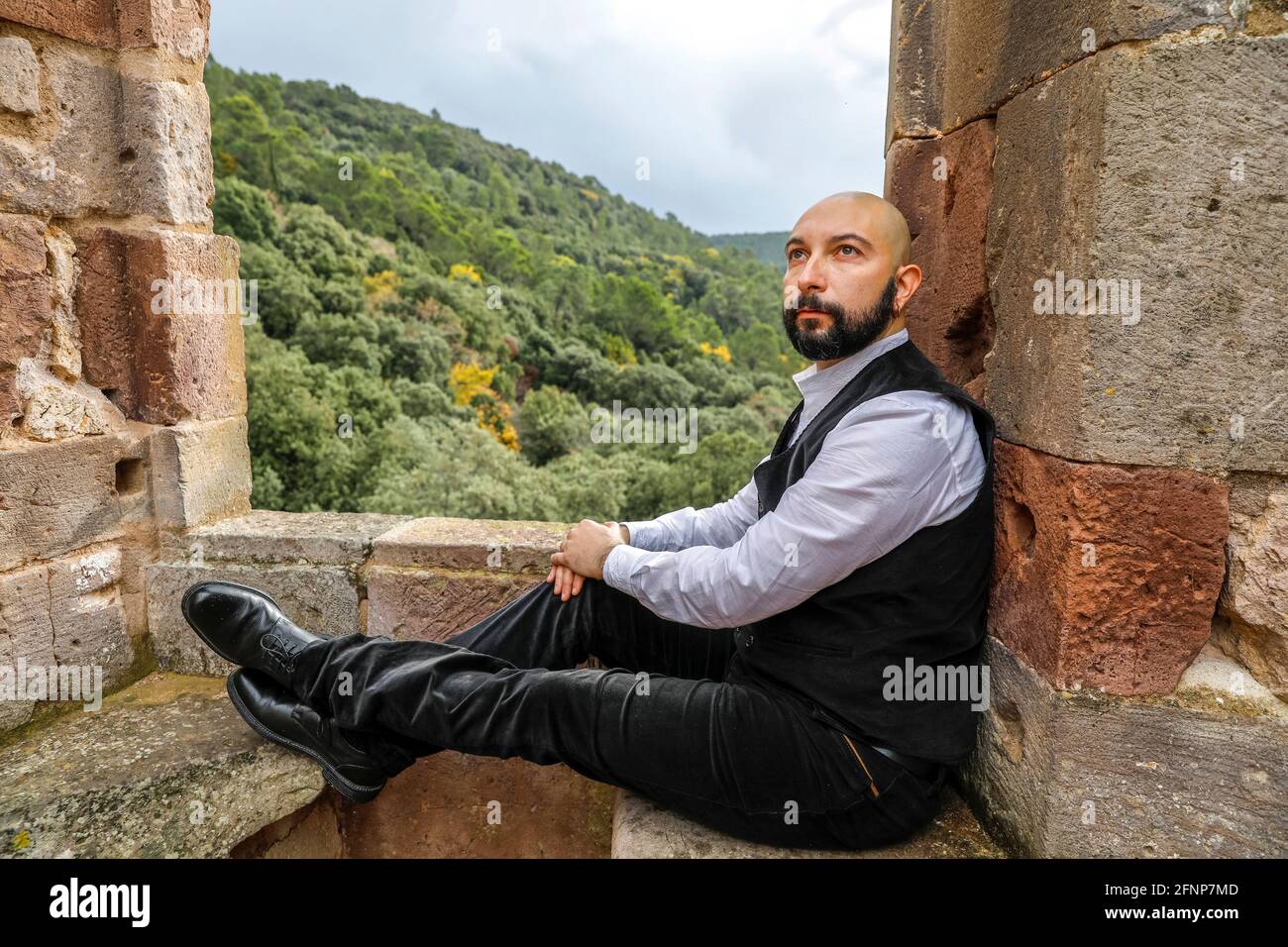 Sardinian costume hi-res stock photography and images - Alamy