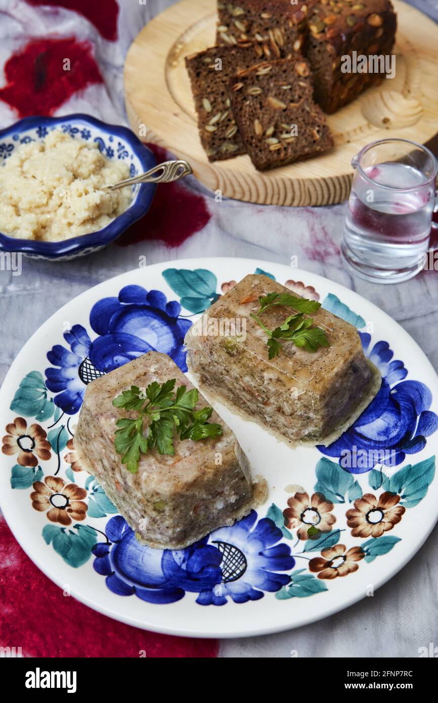 Pigs trotters food hi-res stock photography and images - Alamy