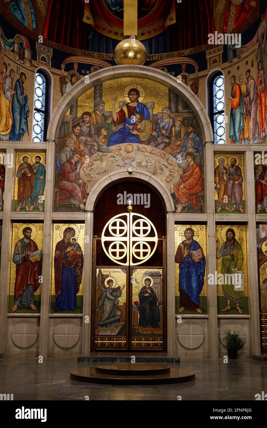 Saint Mark's church, Beograd, Serbia. Iconostasis Stock Photo - Alamy