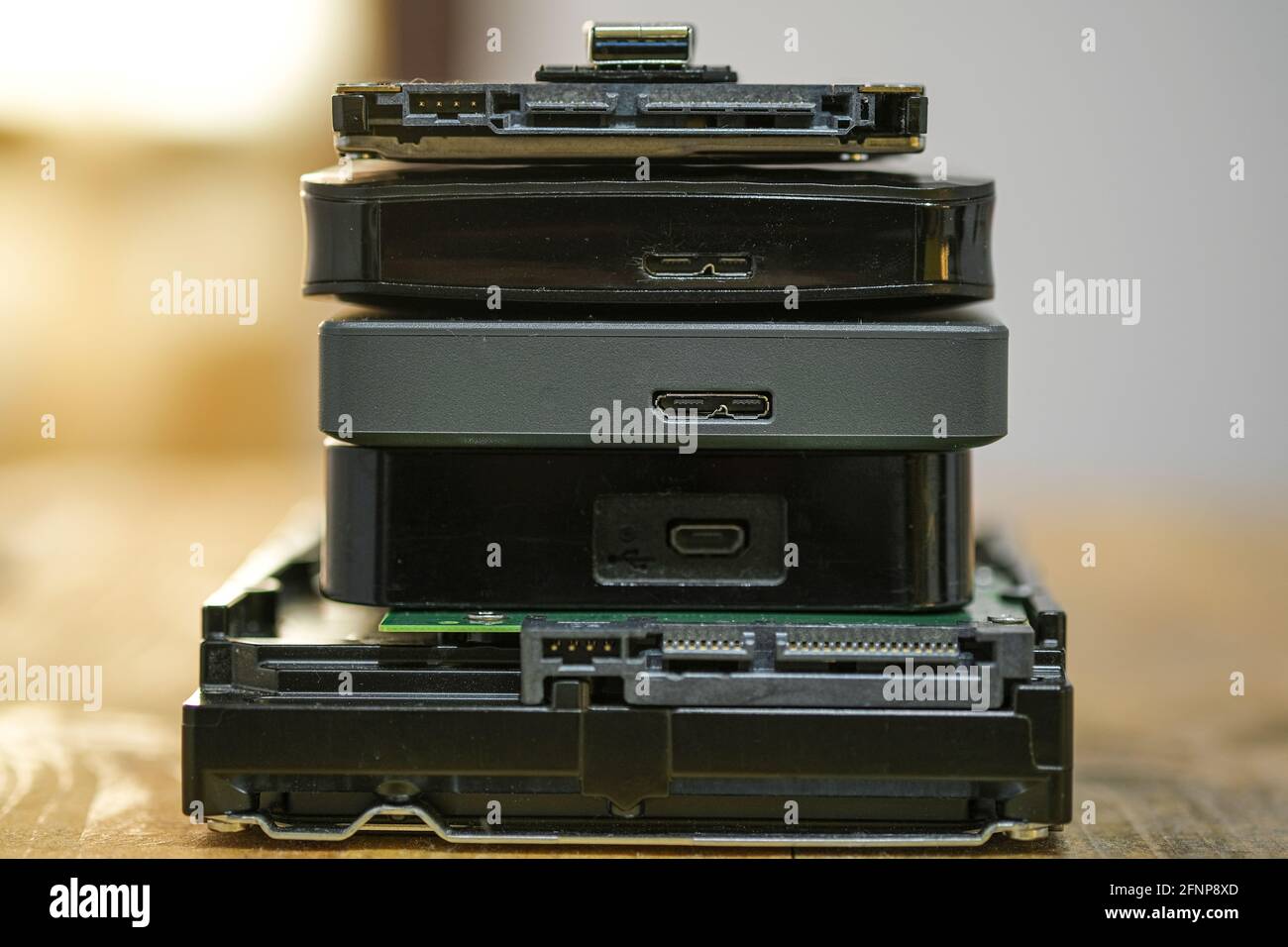Storage devices hi-res stock photography and images - Alamy