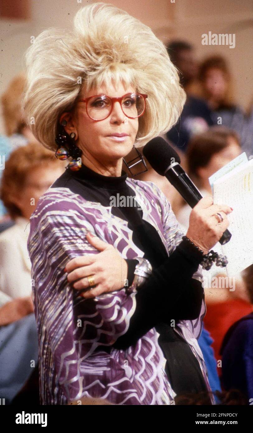 Sally Jesse Raphael Costume