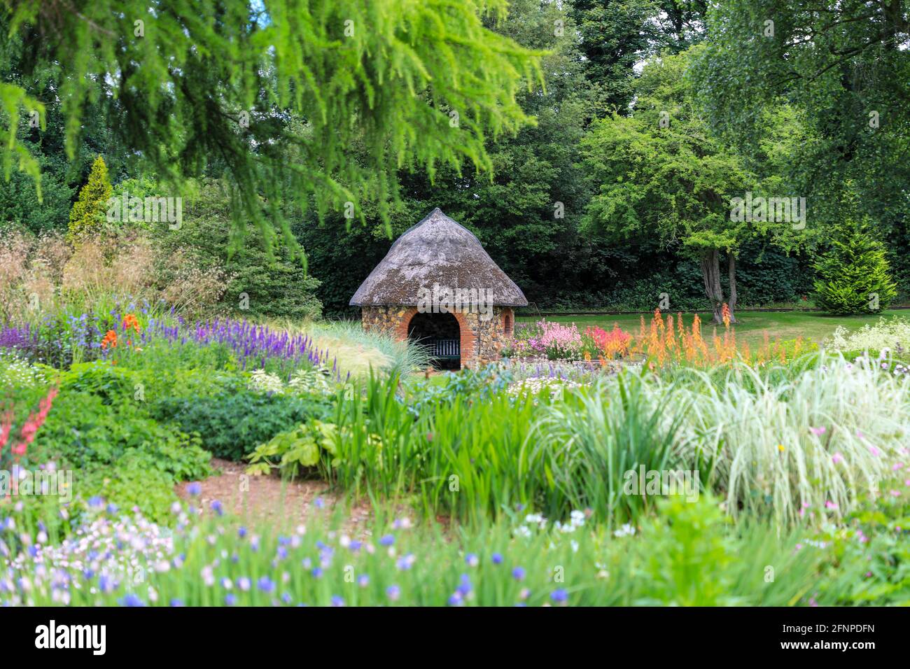 Dell garden bressingham hi-res stock photography and images - Alamy