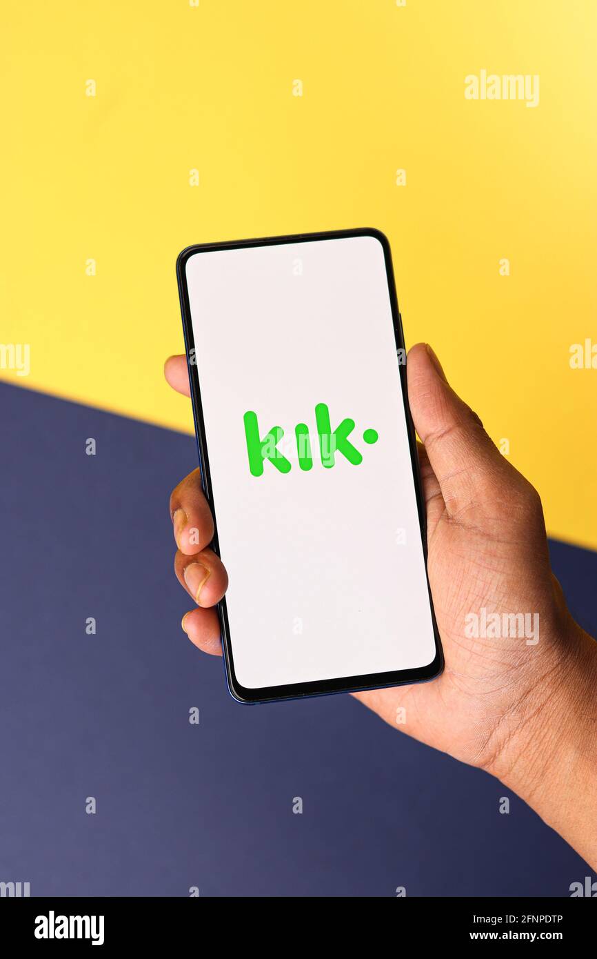 Kik messaging hi-res stock photography and images - Alamy