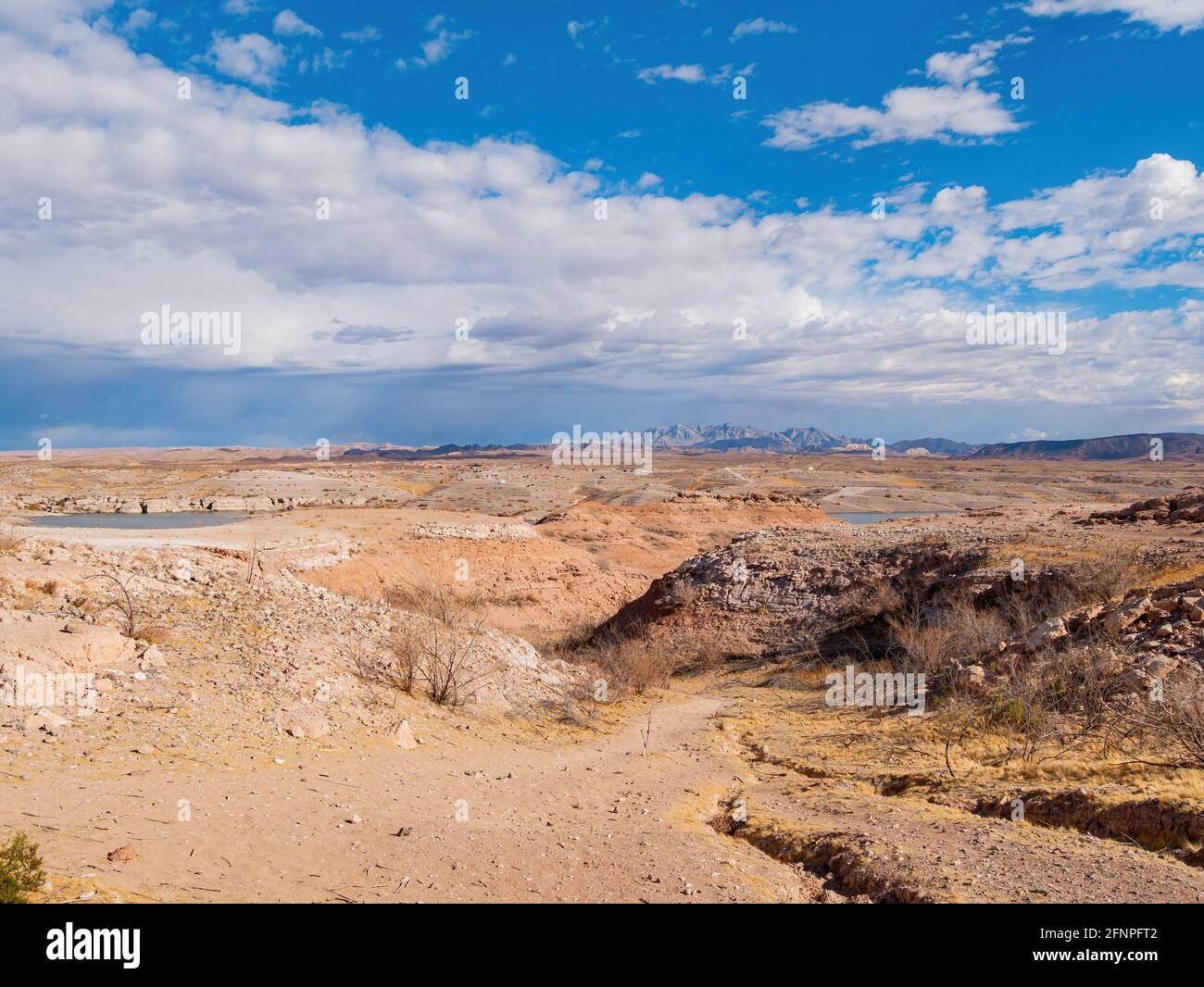 The Cliffs View Point landscape of Lake Mead National Recreation Area ...
