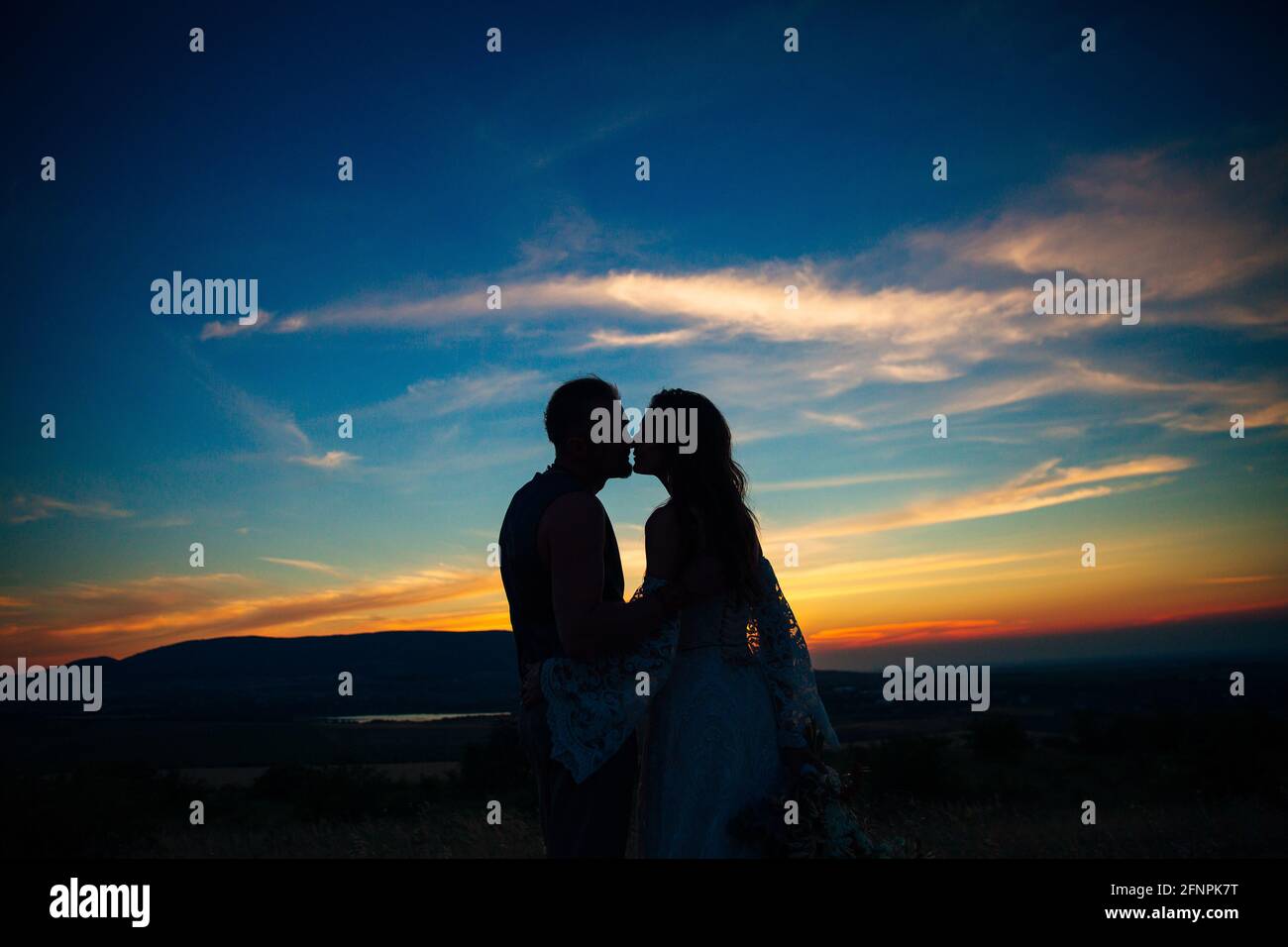 Person watching mountains hi-res stock photography and images - Alamy