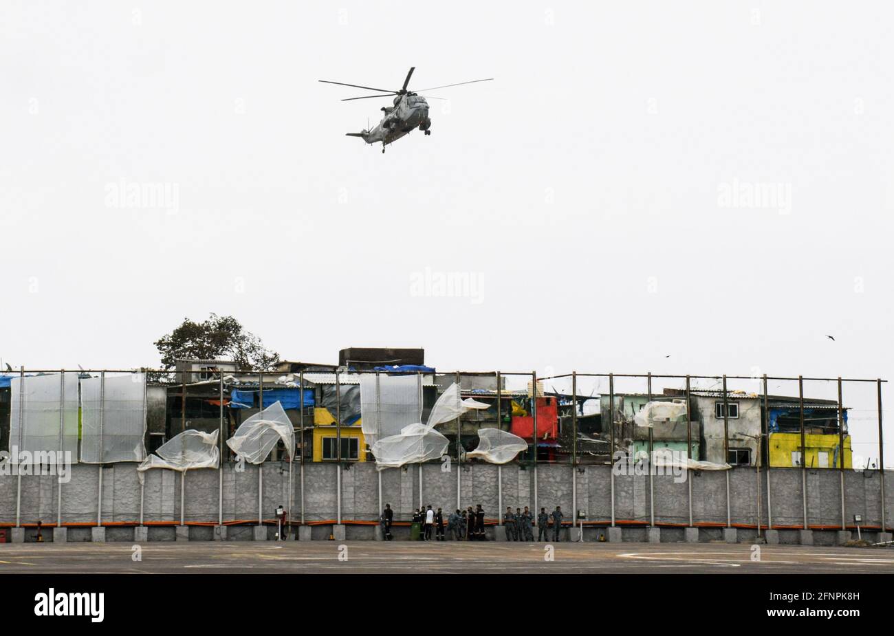 Flying ins hi-res stock photography and images - Alamy