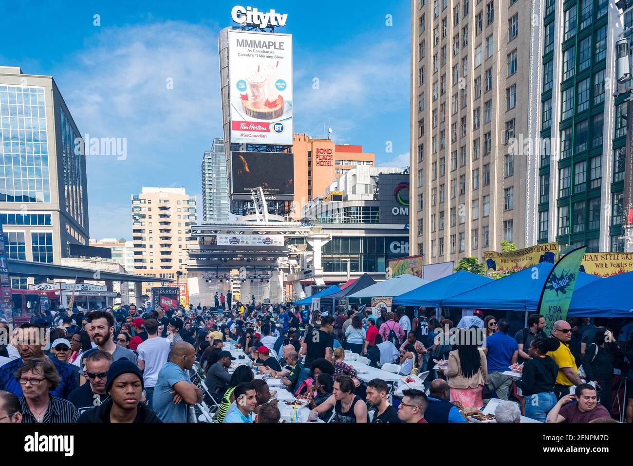 Rib festival hi-res stock photography and images - Alamy