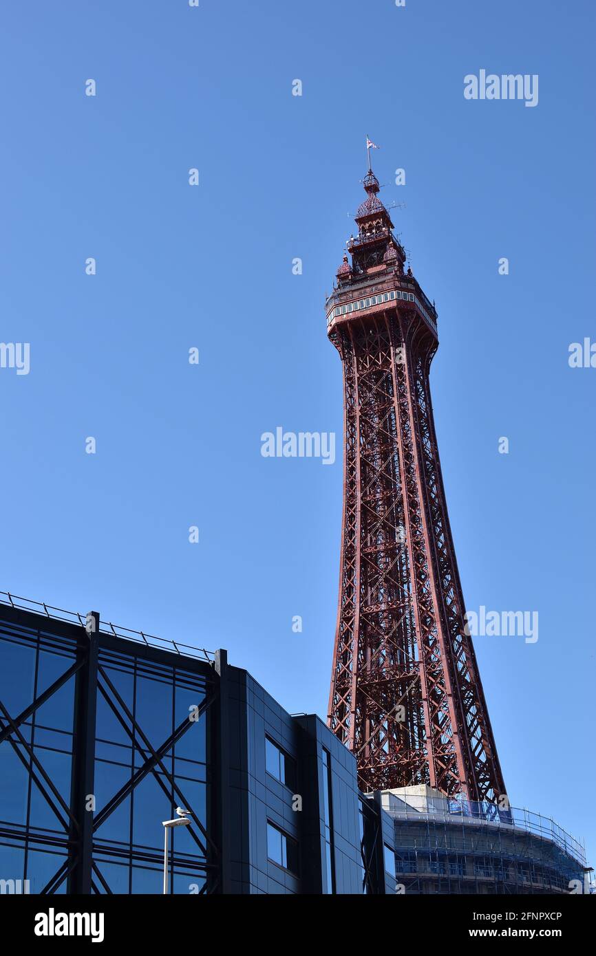 New Blackpool Sands Hotel with Blackpool Tower in the background Stock ...