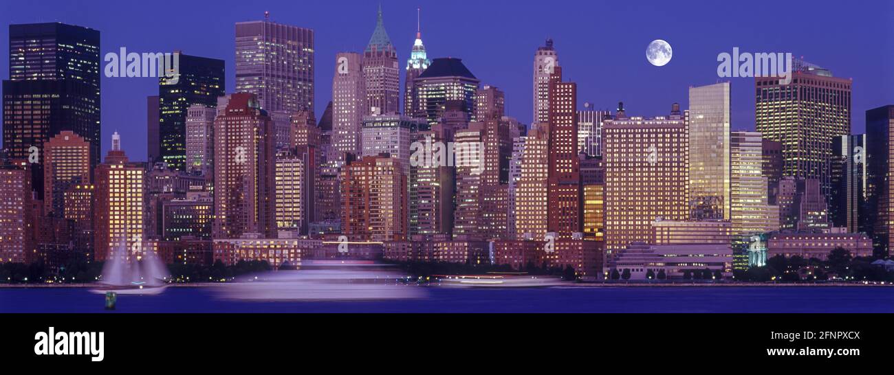 2004 HISTORICAL DOWNTOWN SKYLINE HUDSON RIVER MANHATTAN NEW YORK CITY ...