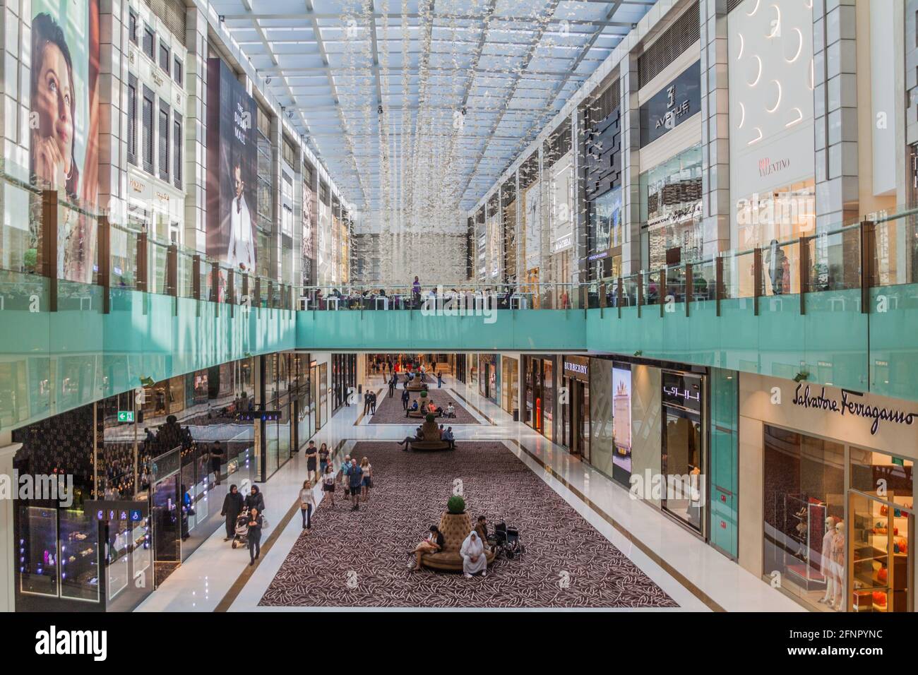 Modern culture in the uae hi-res stock photography and images - Alamy