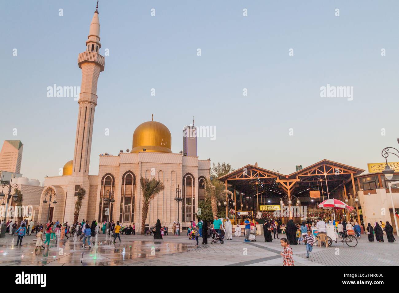 Kuwait traditional architecture hi-res stock photography and images - Alamy