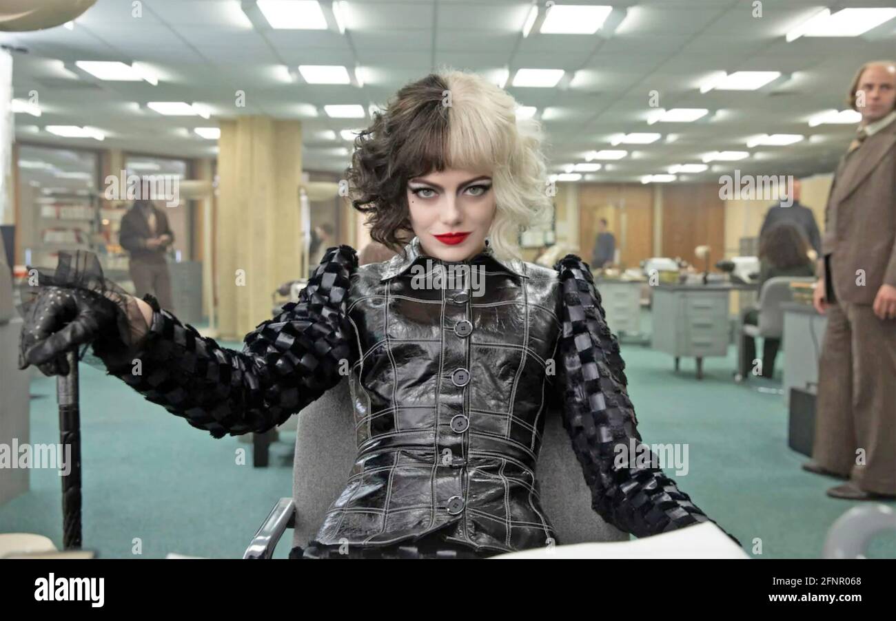 Cruella 2021 Emma Stone Hi res Stock Photography And Images Alamy