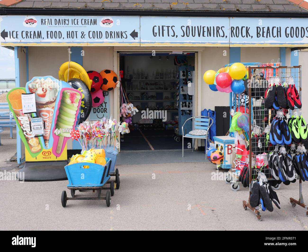 Seaside Objects High Resolution Stock Photography and Images - Alamy