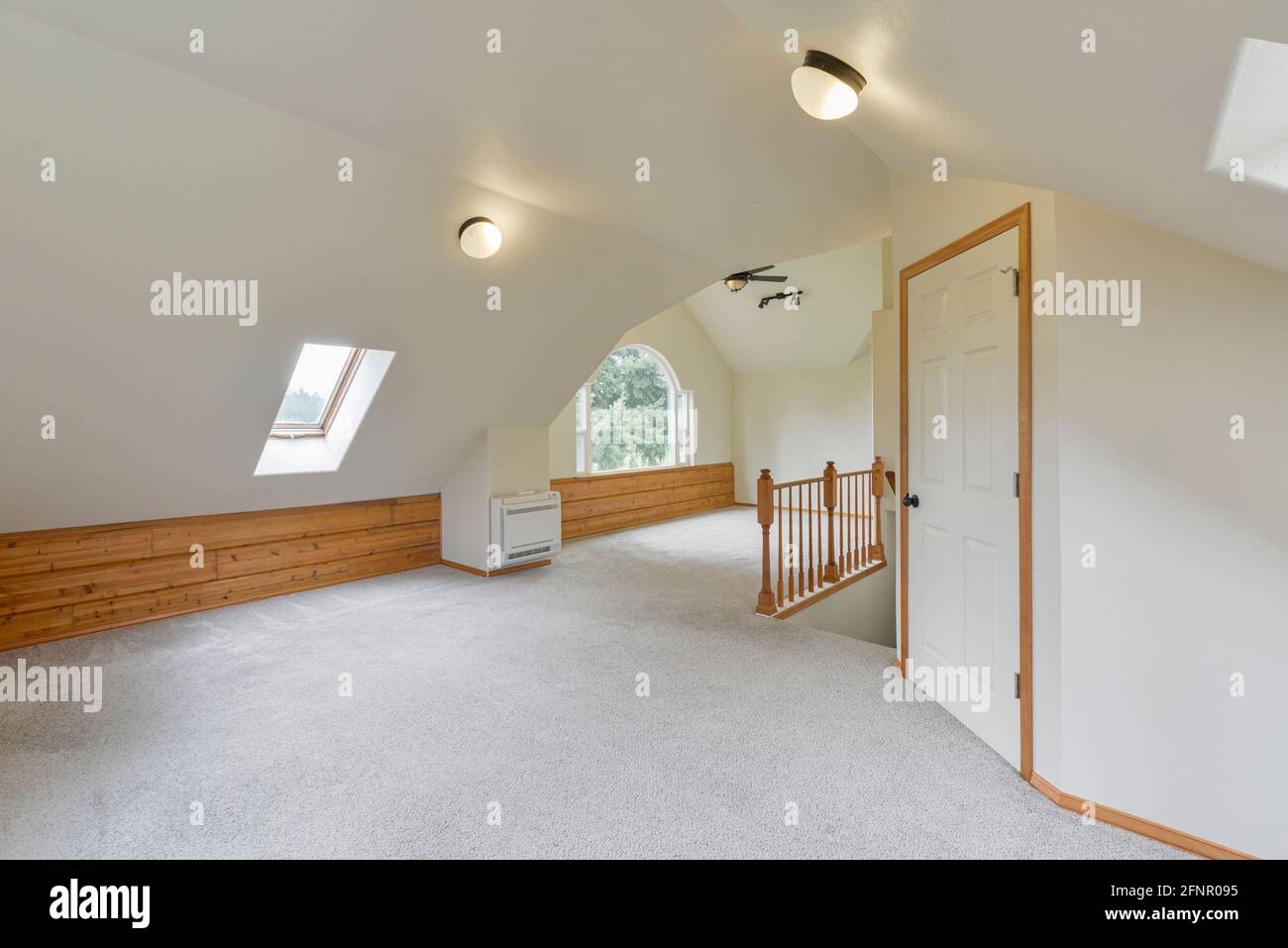 Modern empty residential bedroom interior Stock Photo - Alamy