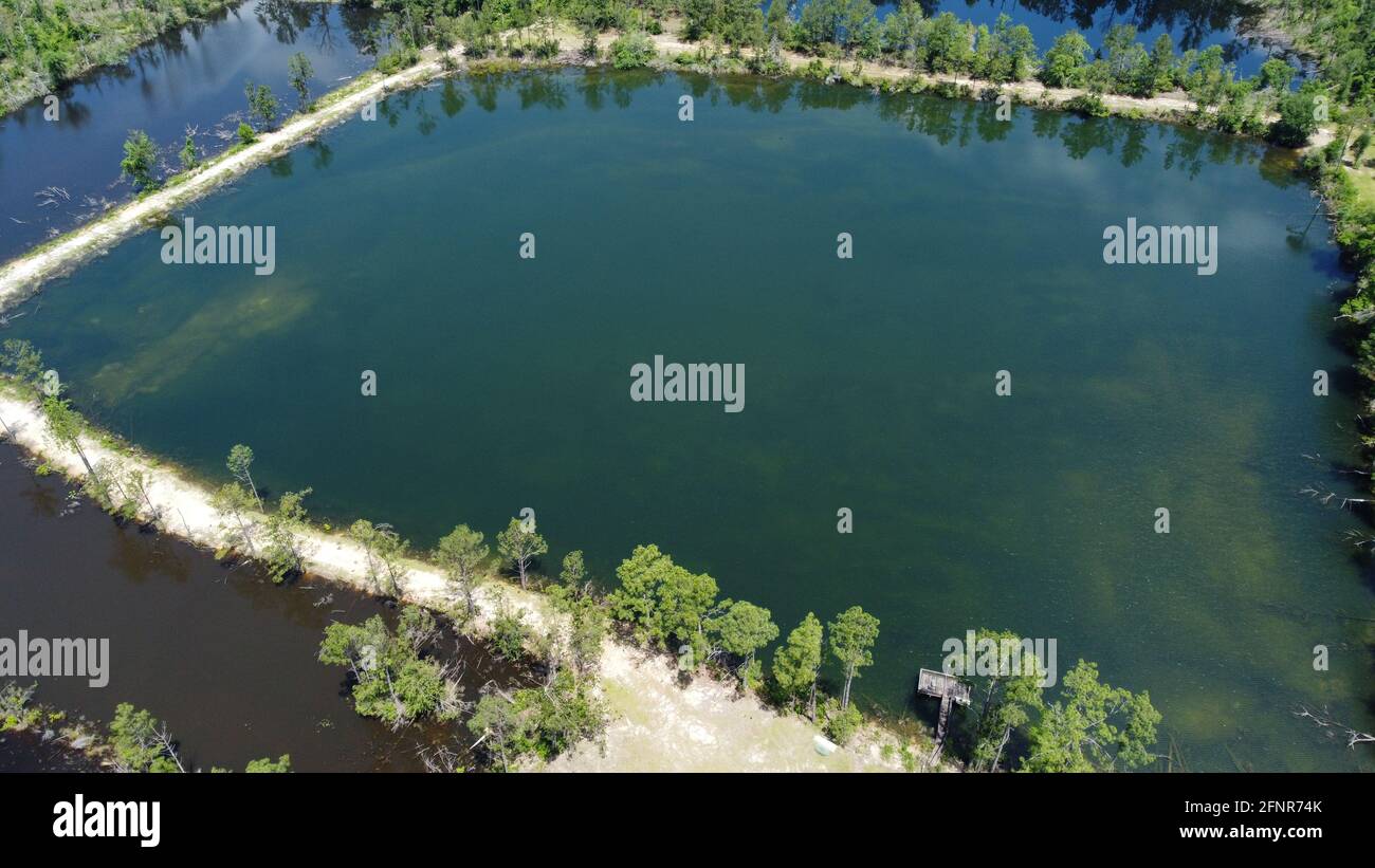 Ponds jpg hi-res stock photography and images - Alamy