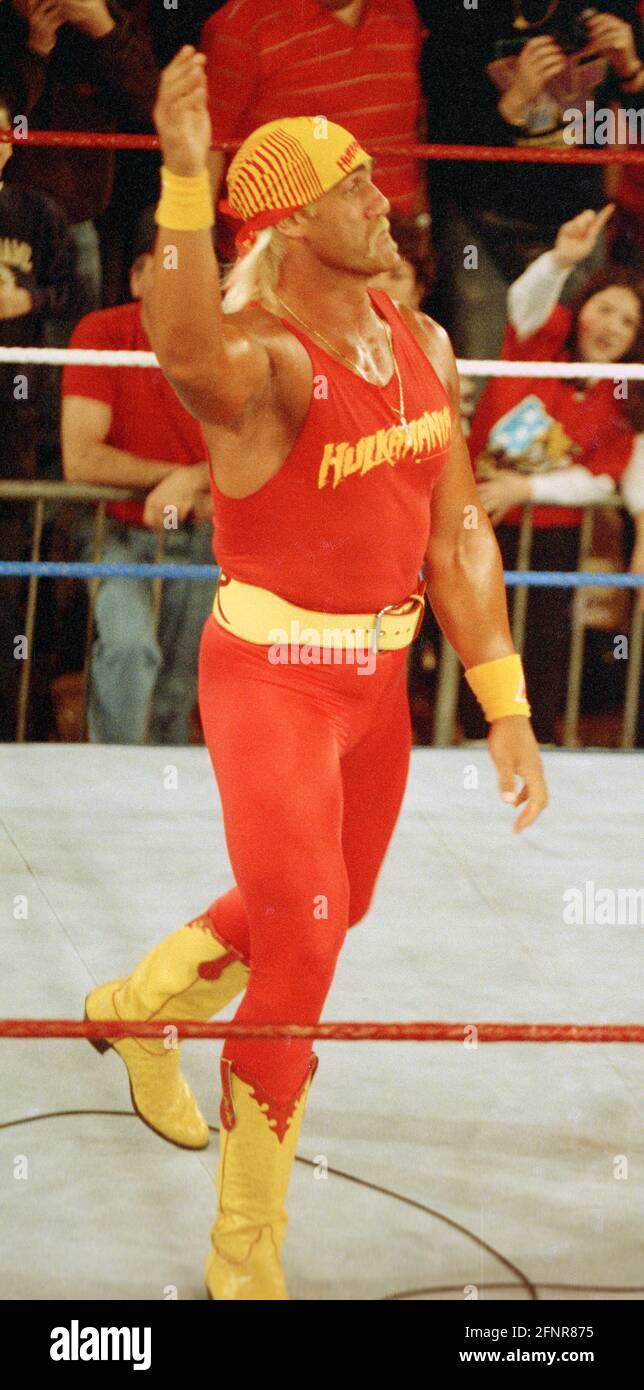 Hulk Hogan 1998 Photo By John Barrett/PHOTOlink Stock Photo - Alamy