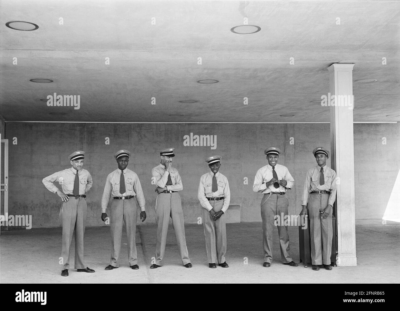 Porters uniforms hi-res stock photography and images - Alamy