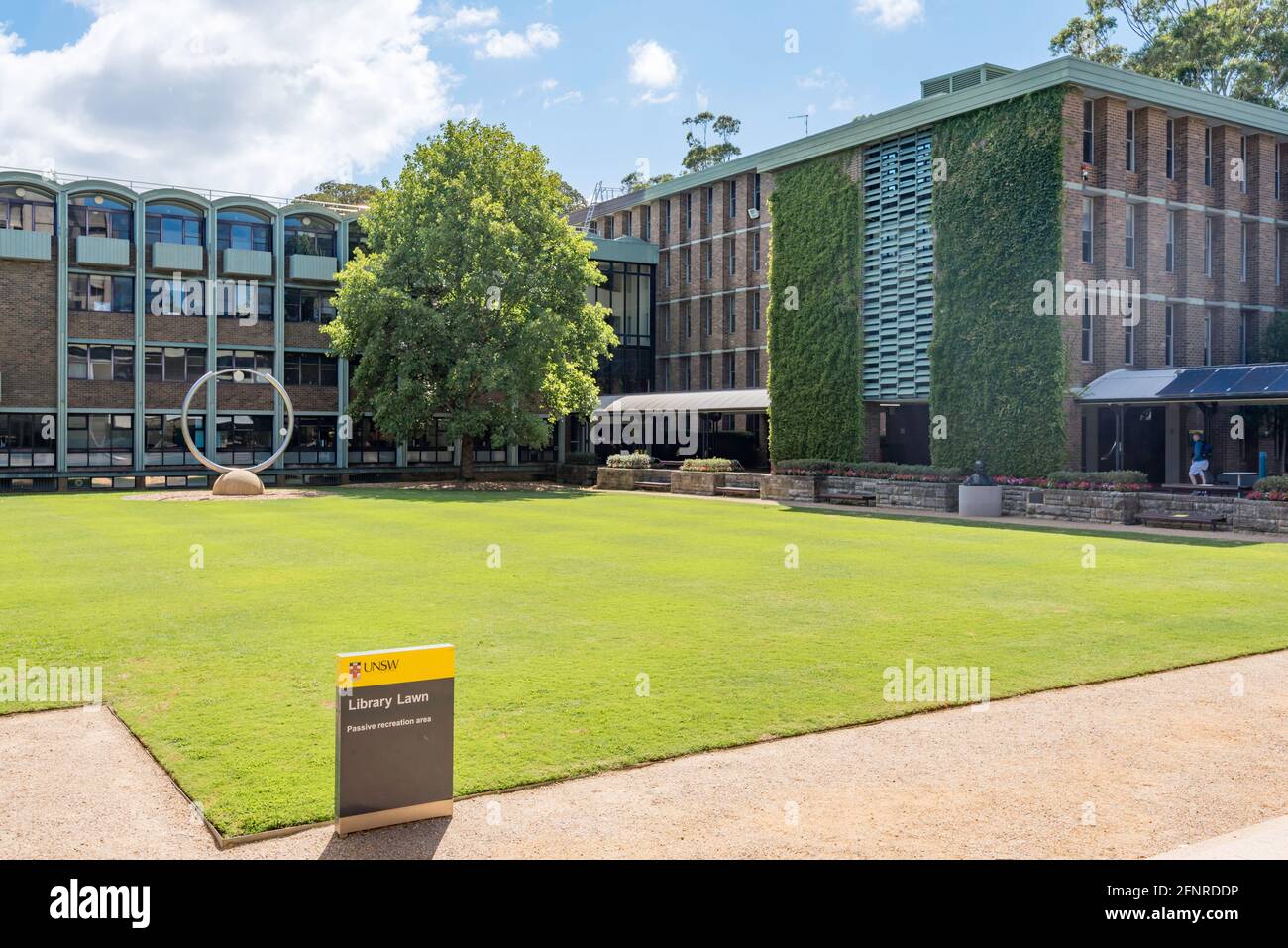 Unsw campus buildings hi-res stock photography and images - Alamy