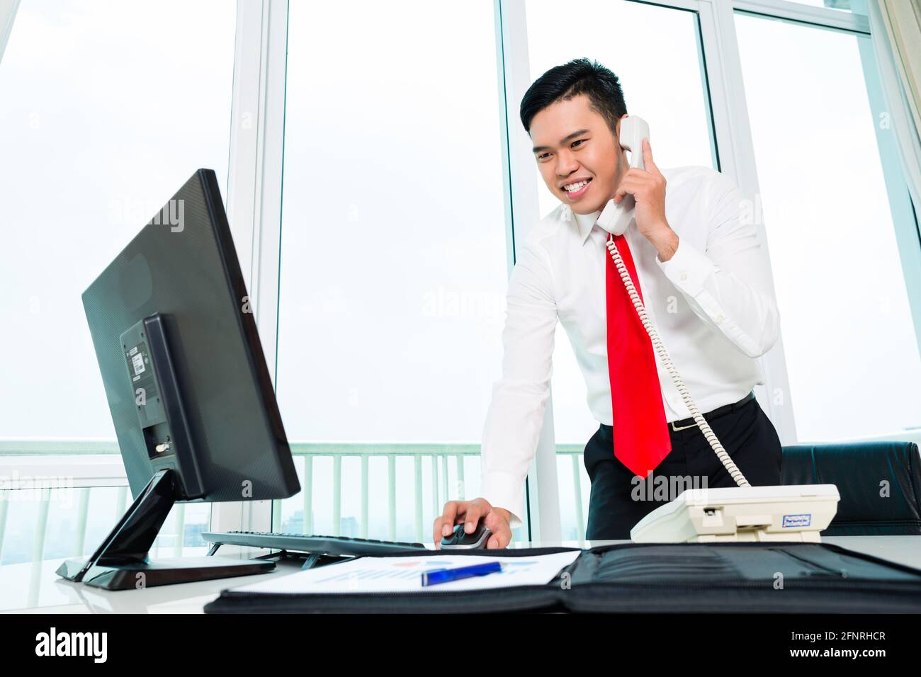 Office on computer hi-res stock photography and images - Alamy