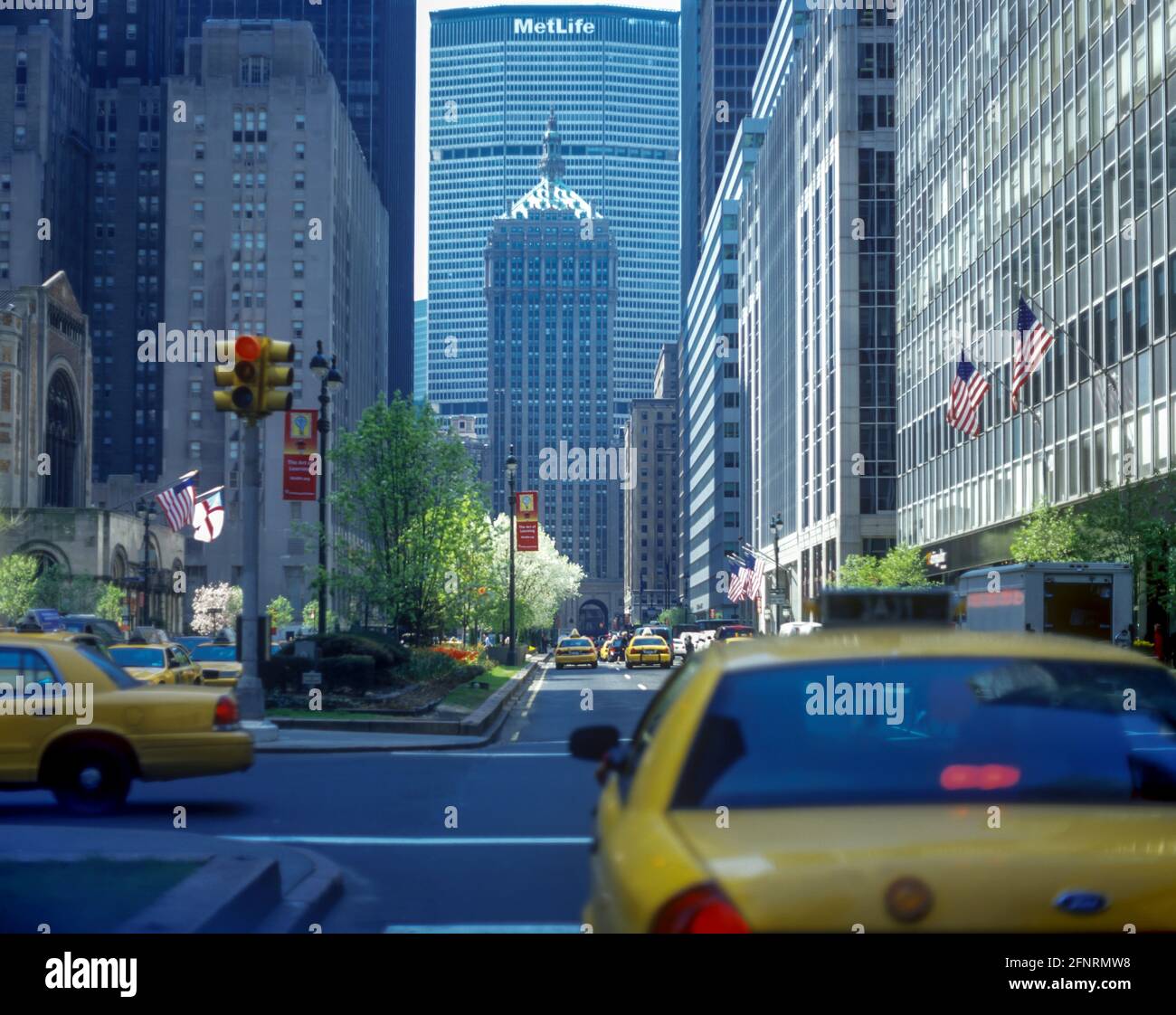 2005 HISTORICAL YELLOW TAXI CABS (©FORD MOTOR CO 2000) STREET SCENE ...
