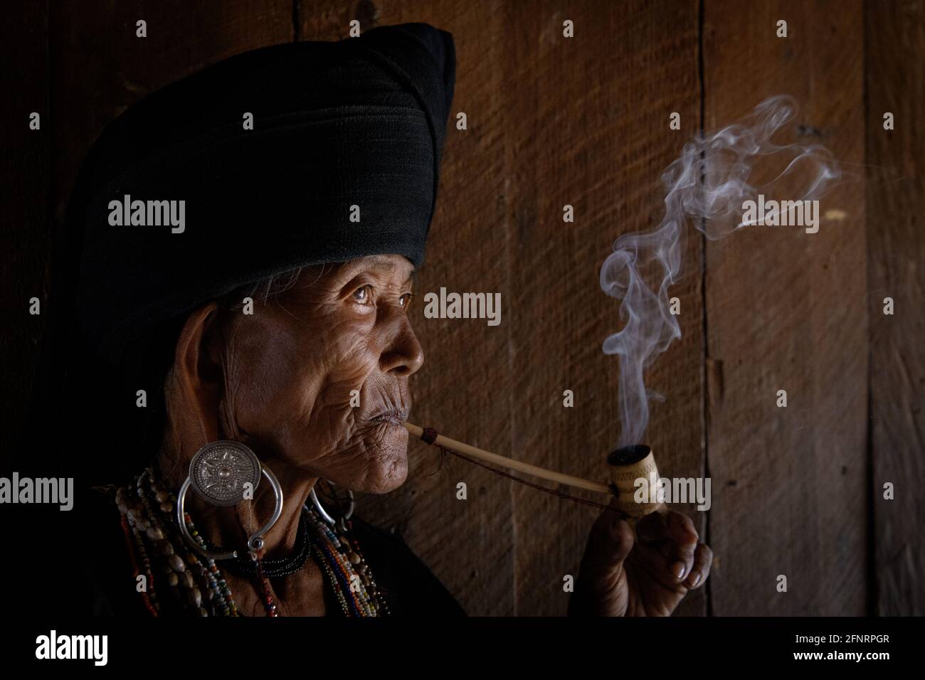 Akhe tribe, Myanmar Stock Photo - Alamy