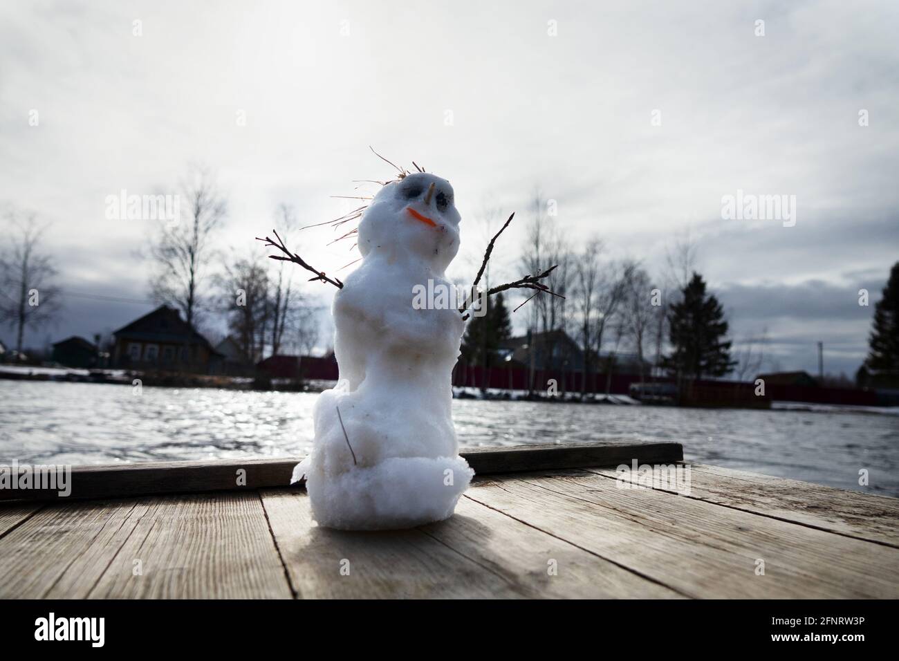 Snowman opposite hi-res stock photography and images - Alamy