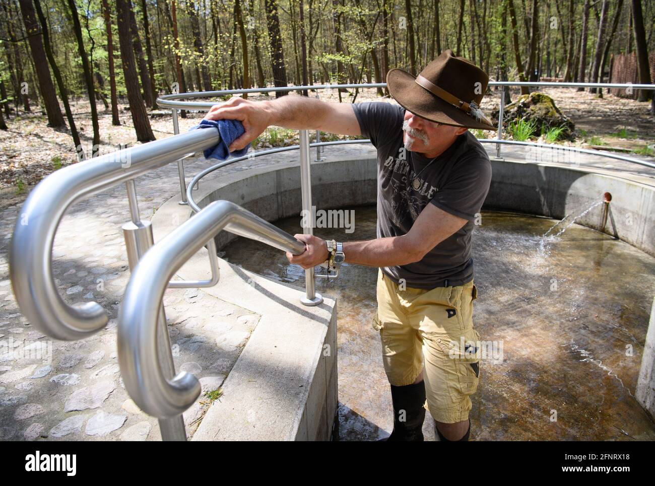 Peat basin hi-res stock photography and images - Alamy